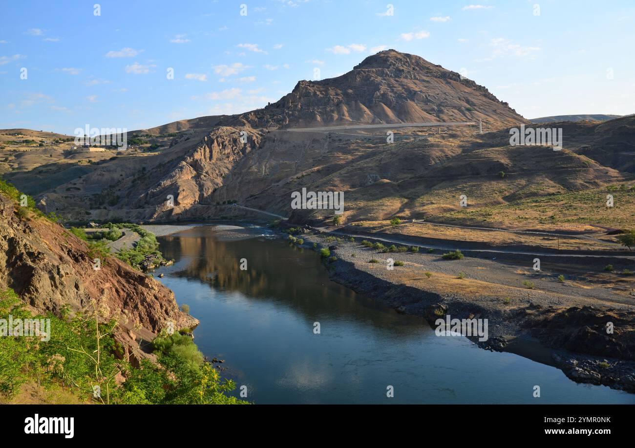 Palu Town, located in Elazig, Turkey, is an ancient settlement. Many ...