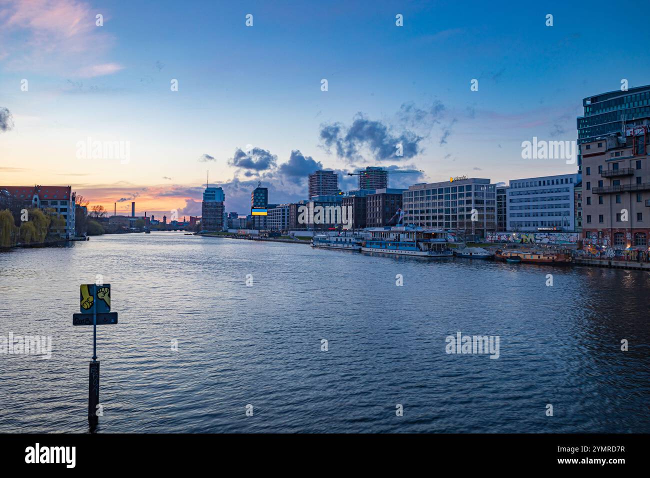 Spree River At Oberbaumbruecke In Berlin, Germany Stock Photo - Alamy
