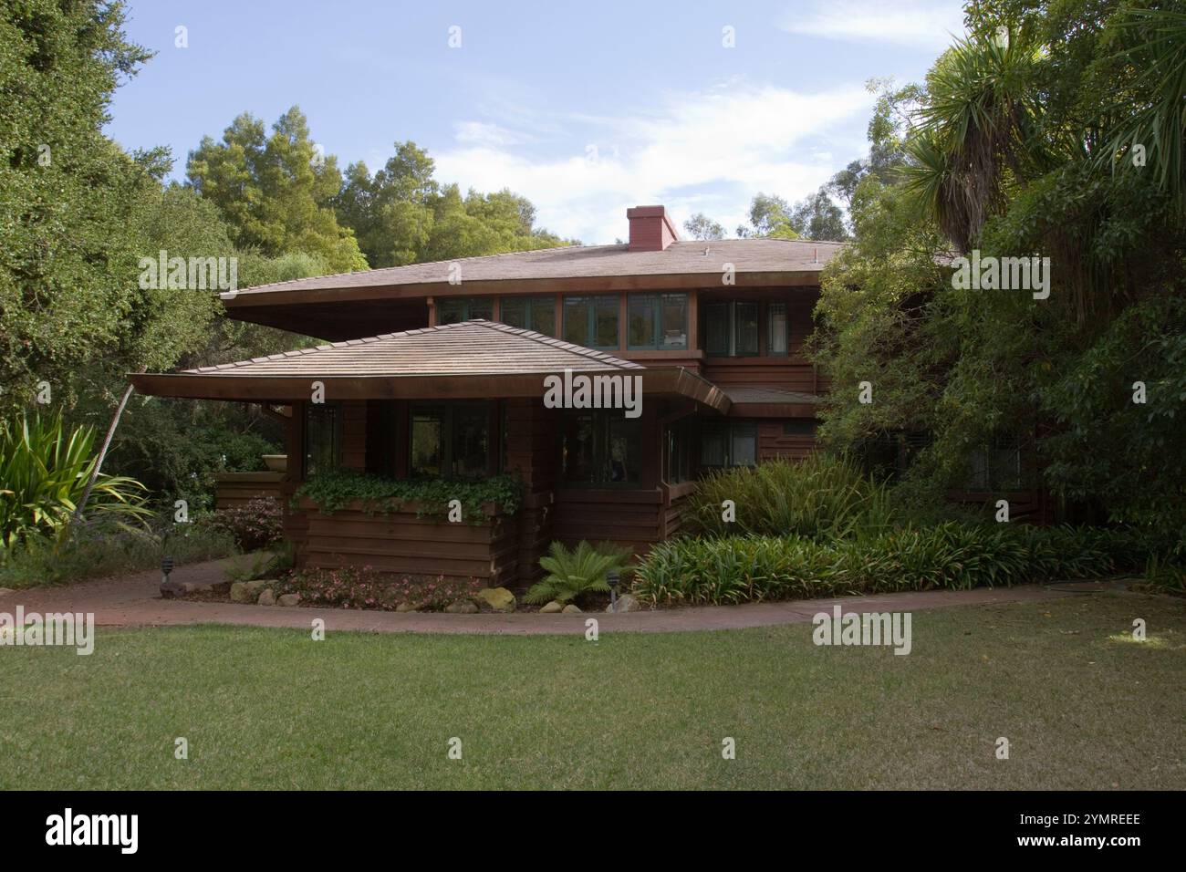 Acclaimed author TC Boyle resides in a Frank Lloyd Wright home in ...