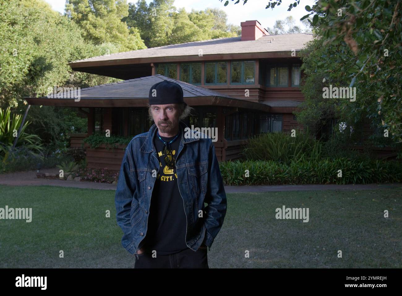 Acclaimed author TC Boyle resides in a Frank Lloyd Wright home in ...