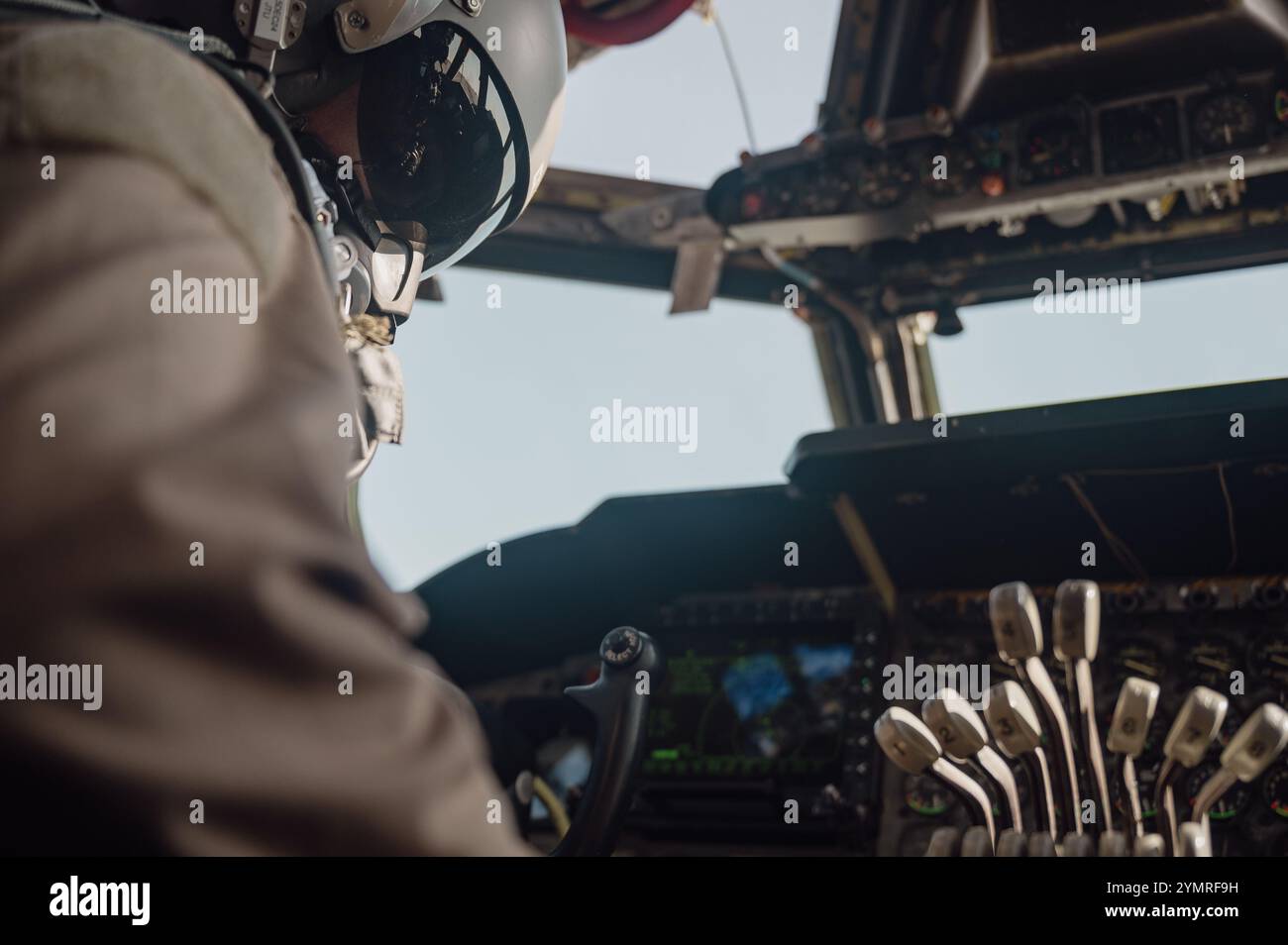 A U.S. Air Force 69th Expeditionary Bomb Squadron B-52H Stratofortress ...