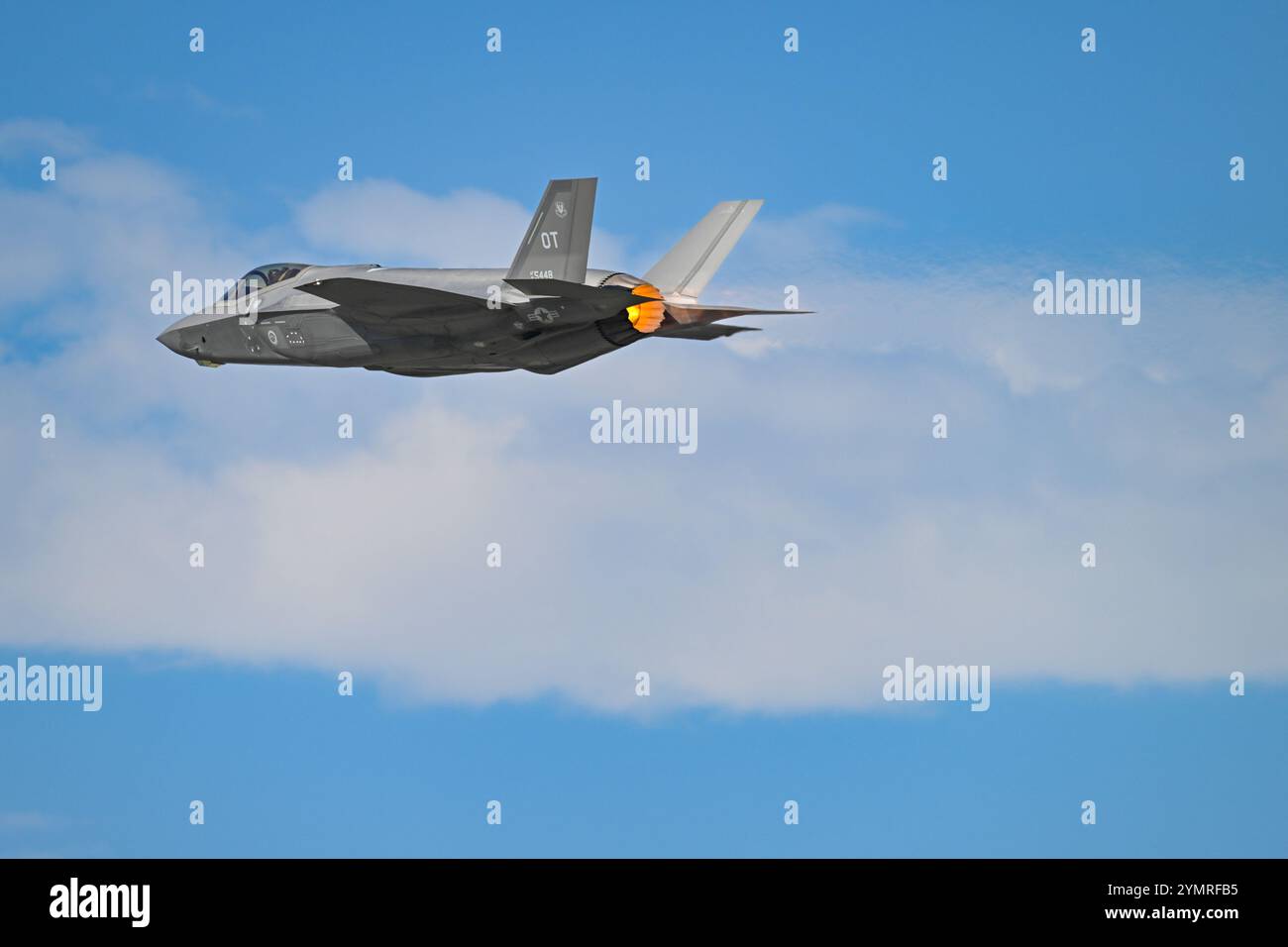 Usaf 422 tes hi-res stock photography and images - Alamy