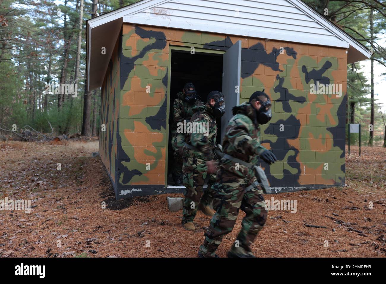 Army research institute of environmental medicine hi-res stock ...