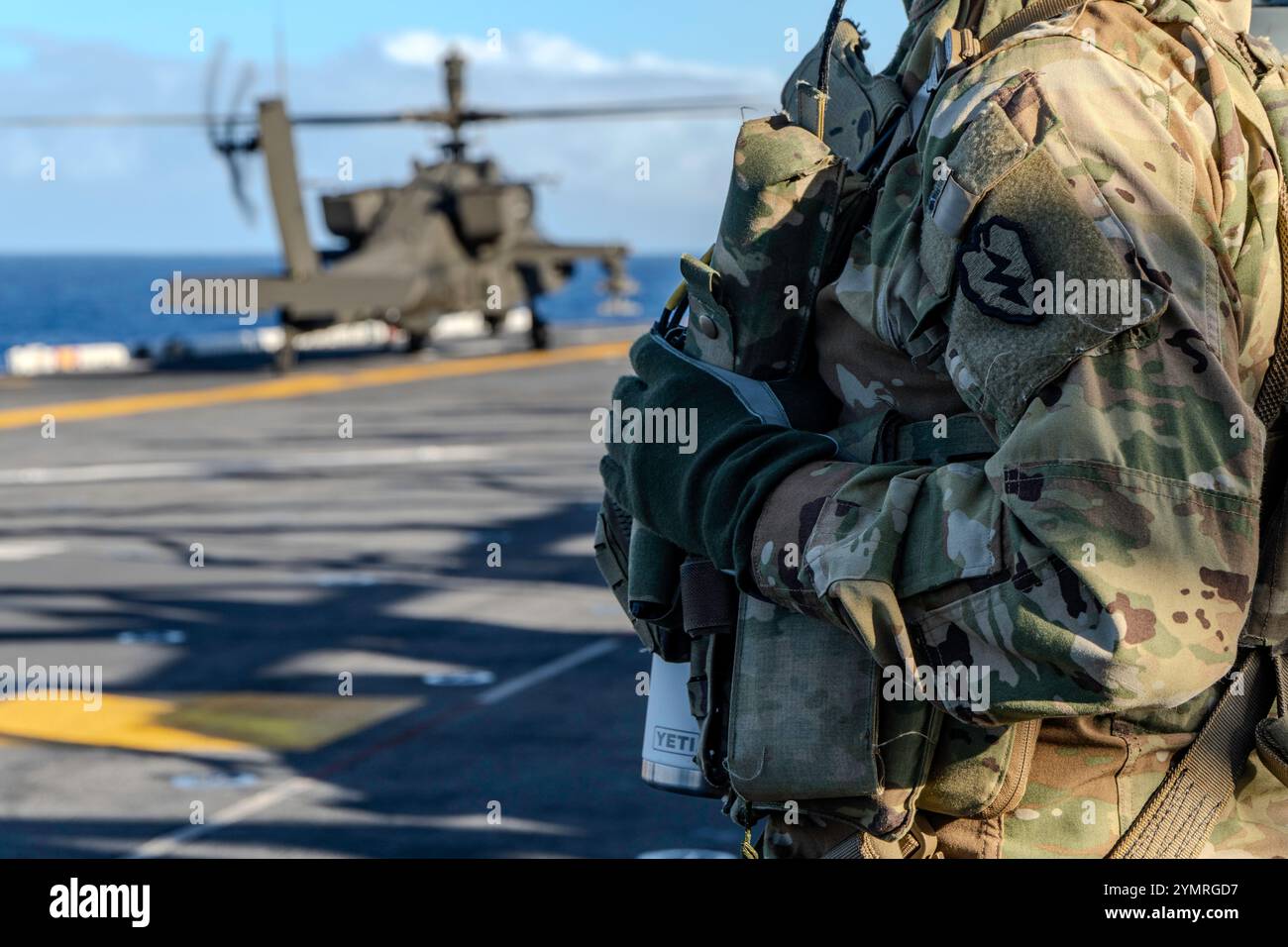 25th Combat Aviation Brigade Soldiers conduct deck landing ...