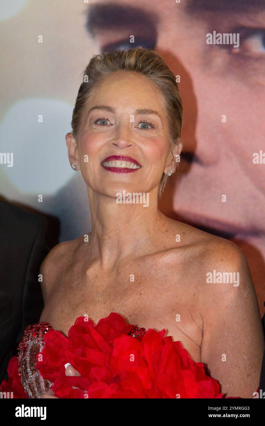 Turin, Italy. 22nd Nov, 2024. American actress Sharon Stone on red ...