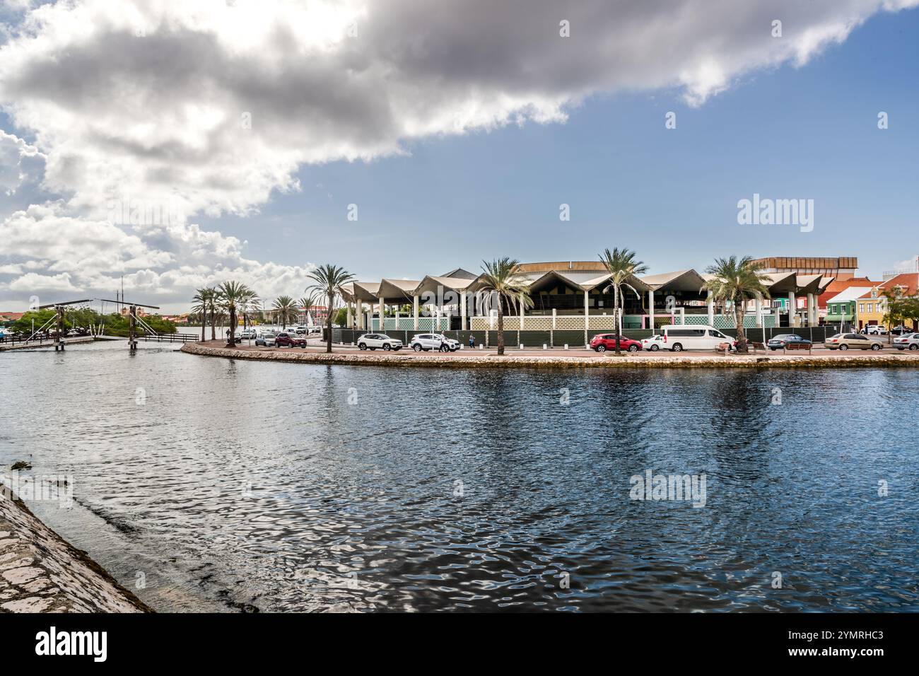 Marshe Nobo (New Market) is also known as the 'round' market ...