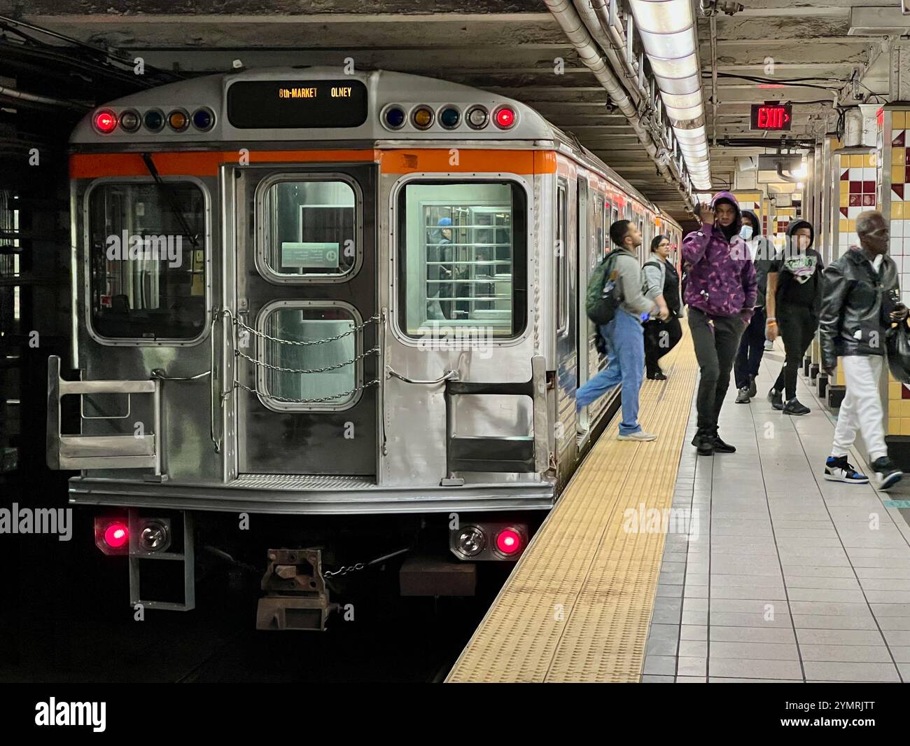 A Broad Street Line spur train unloads passengers at the Girard Avenue ...