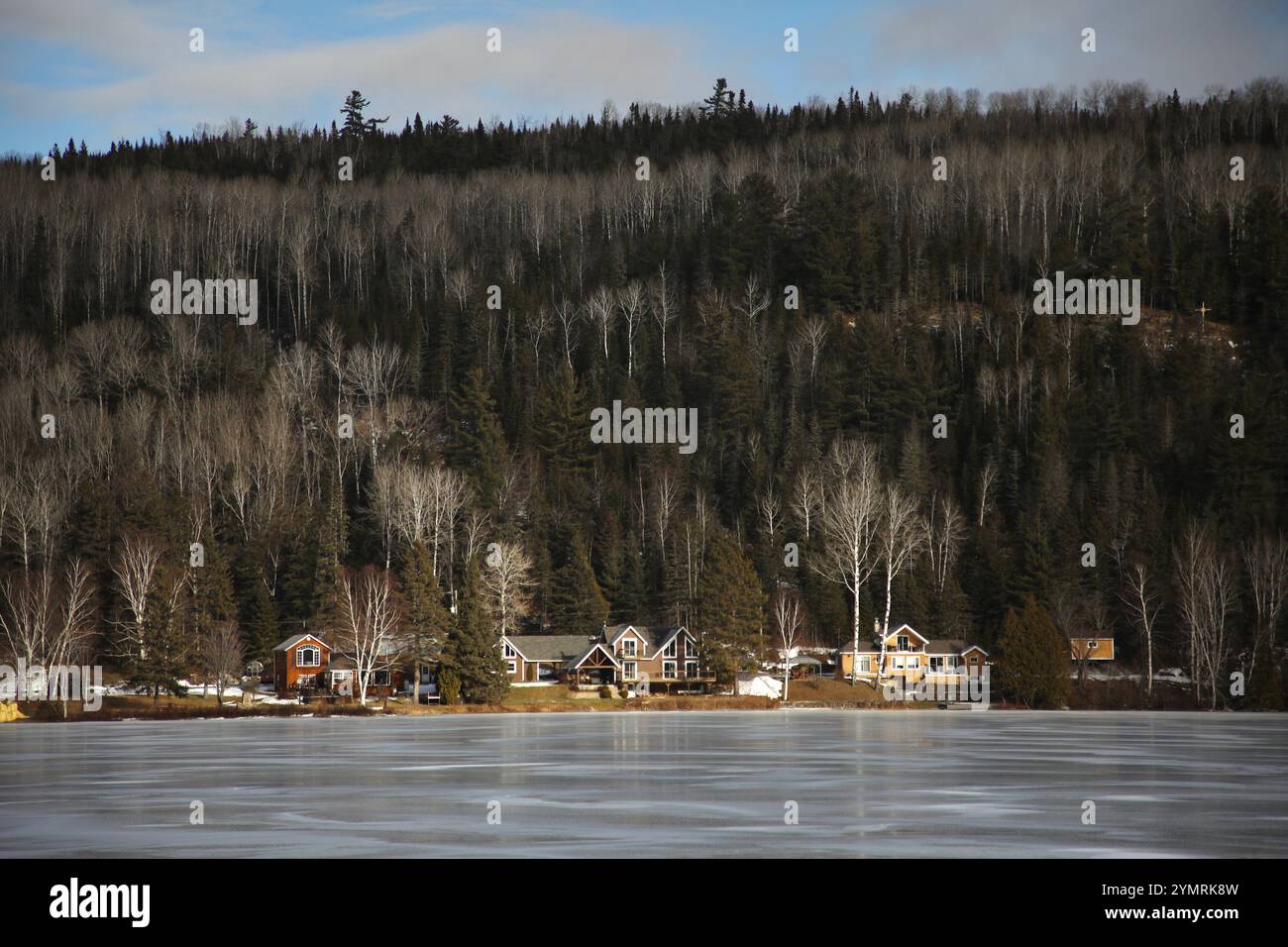 Quebec, Canada. 28th Dec, 2023. A few days after Christmas, houses were ...