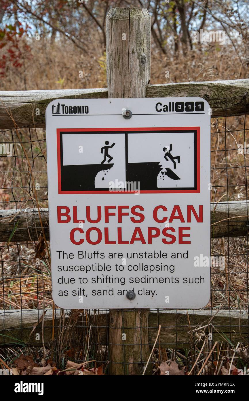 Danger sign bluffs can collapse at Bluffer's Park in Scarborough ...