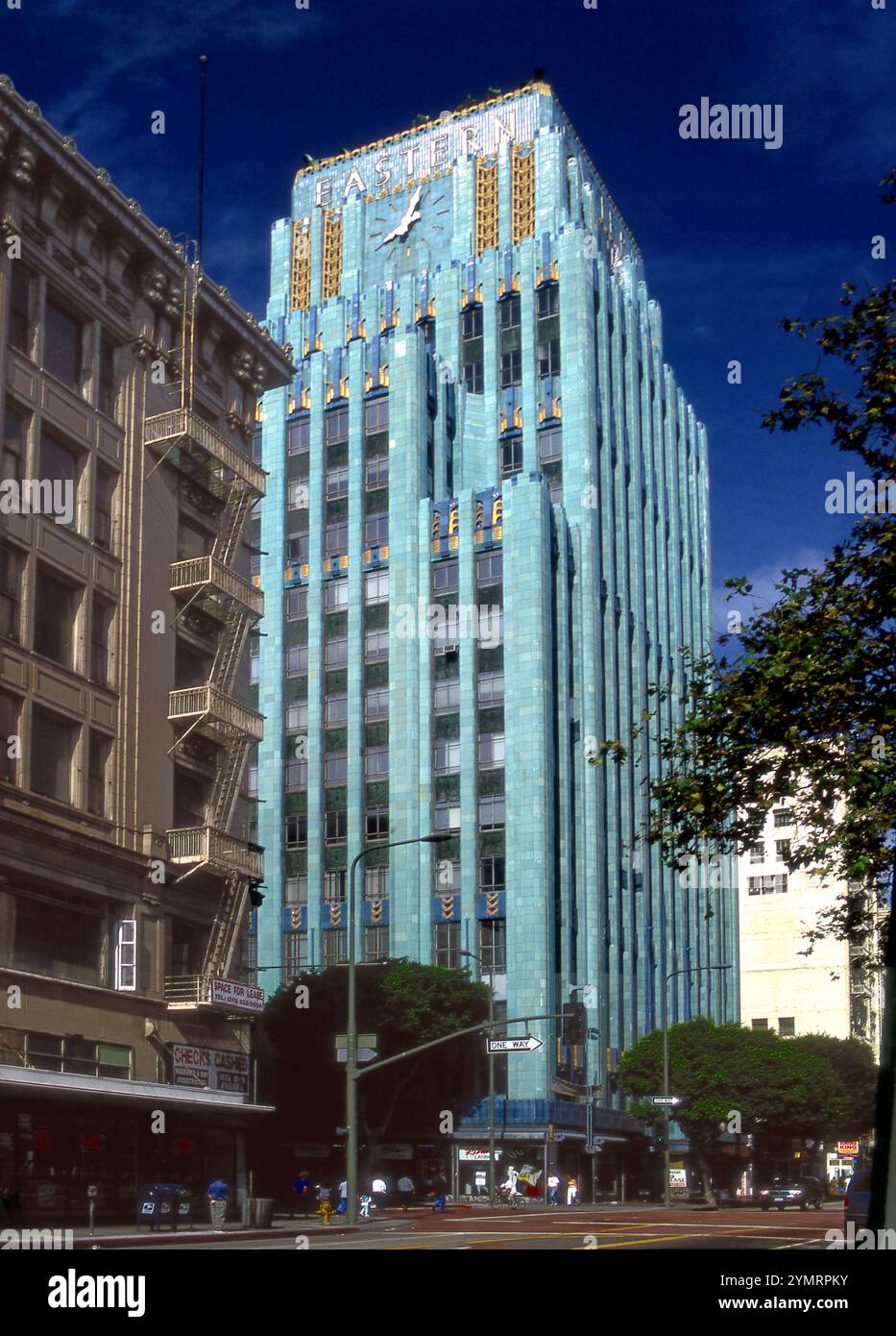 Building on broadway hi-res stock photography and images - Alamy