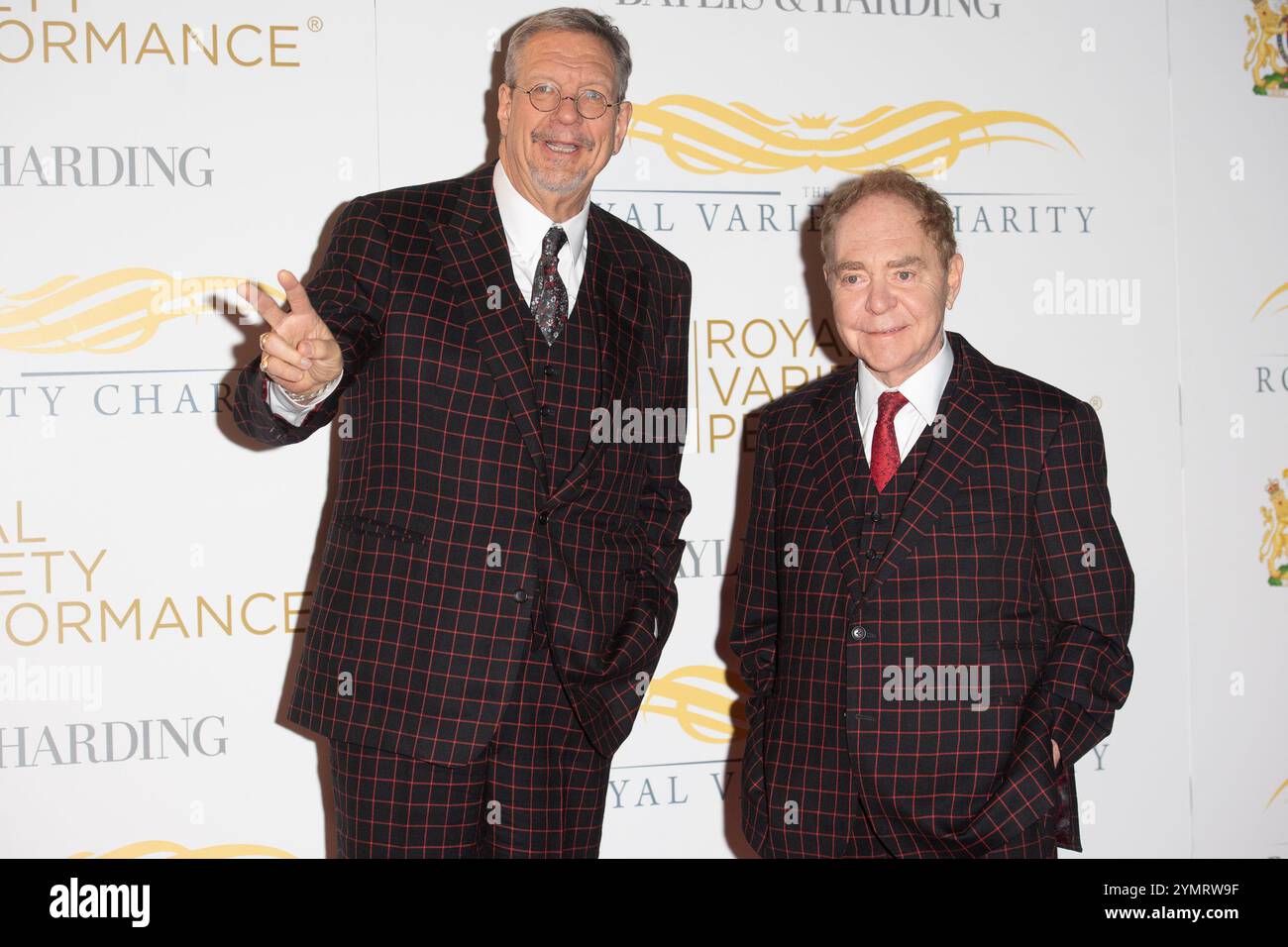 London, UK. 22 Nov 2024. Magicians Penn & Teller aka Penn Jillette and ...