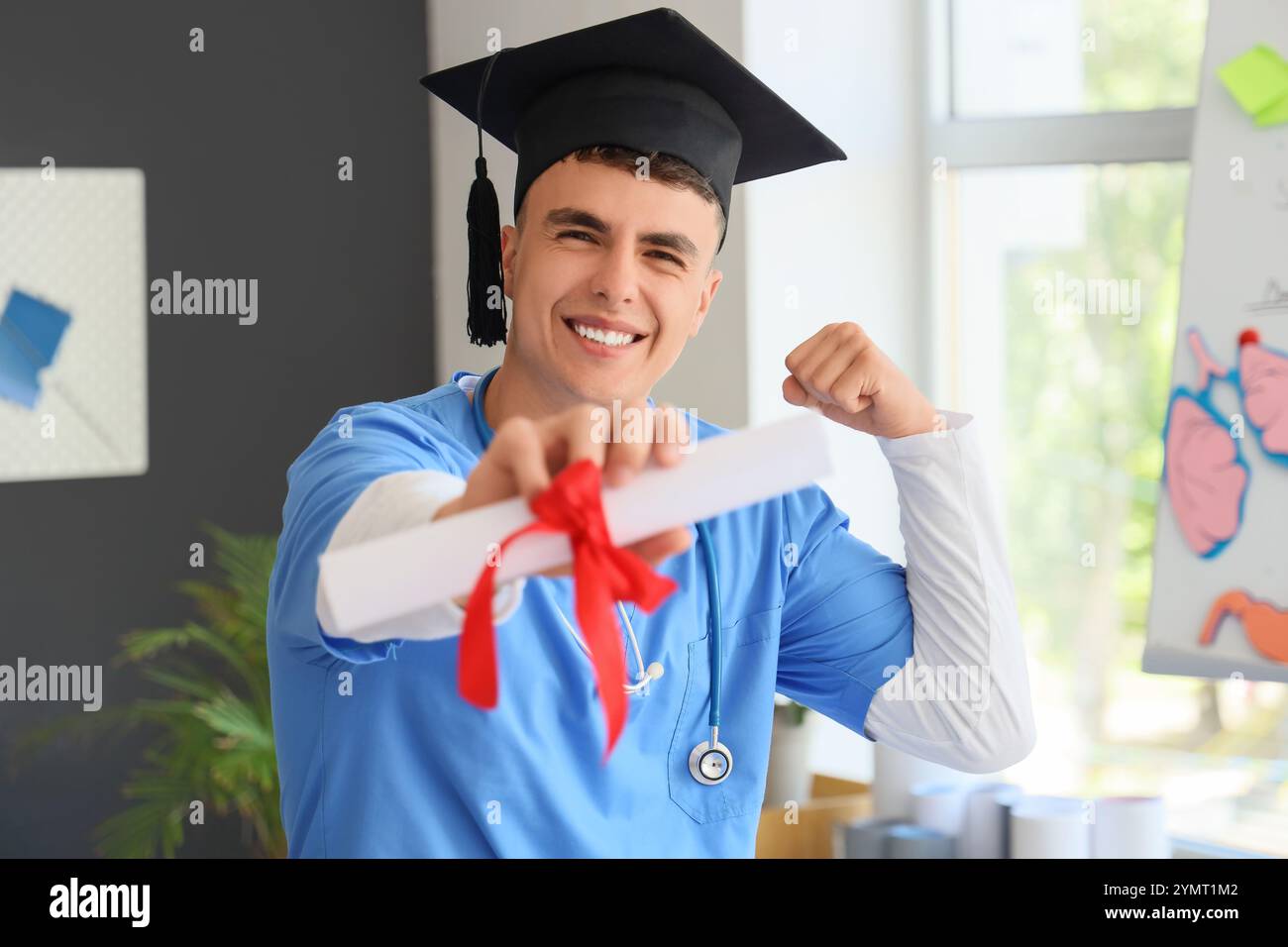 Medical student graduation hi-res stock photography and images - Alamy