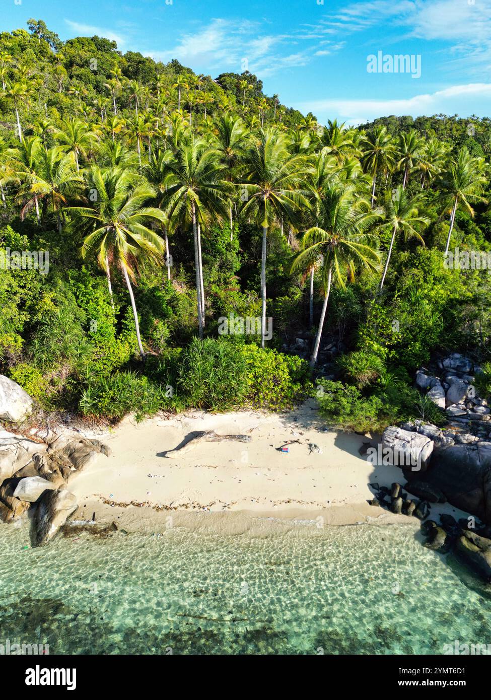 Aerial view small islands coast hi-res stock photography and images - Alamy