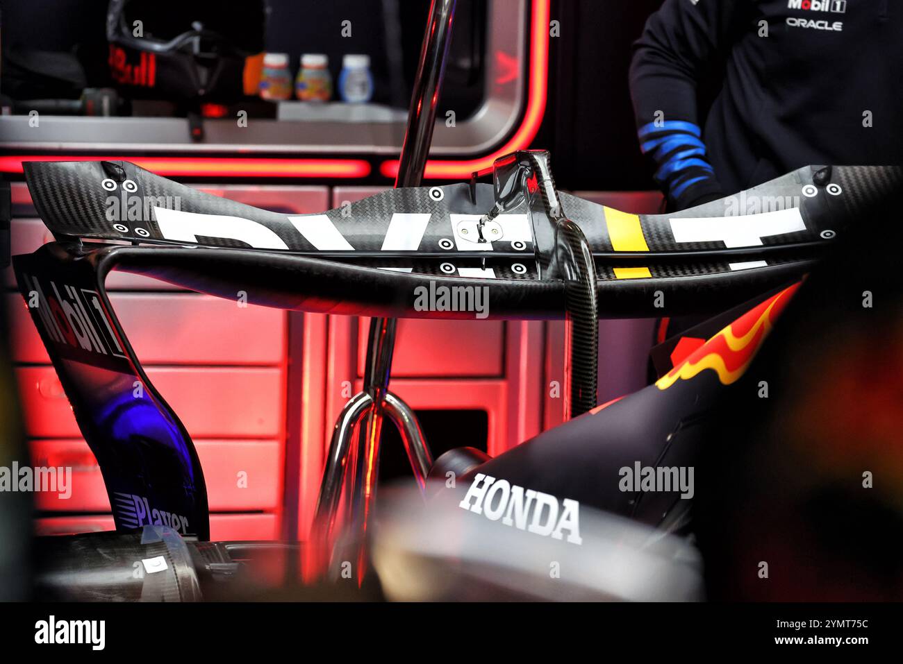 Red bull rear wing f1 2024 hi-res stock photography and images - Alamy