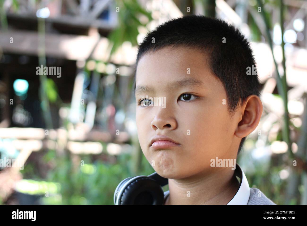 Boy stares in to the distance hi-res stock photography and images - Alamy