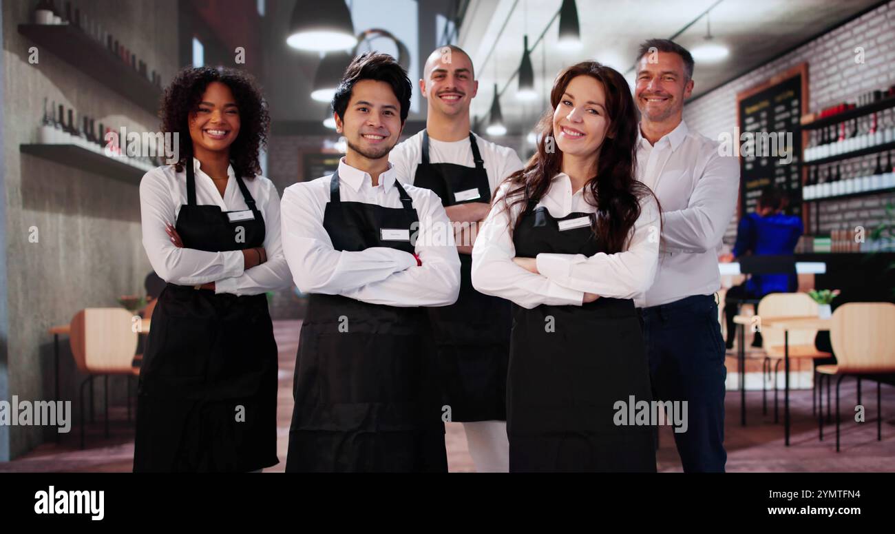 Store employees and manager hi-res stock photography and images - Alamy