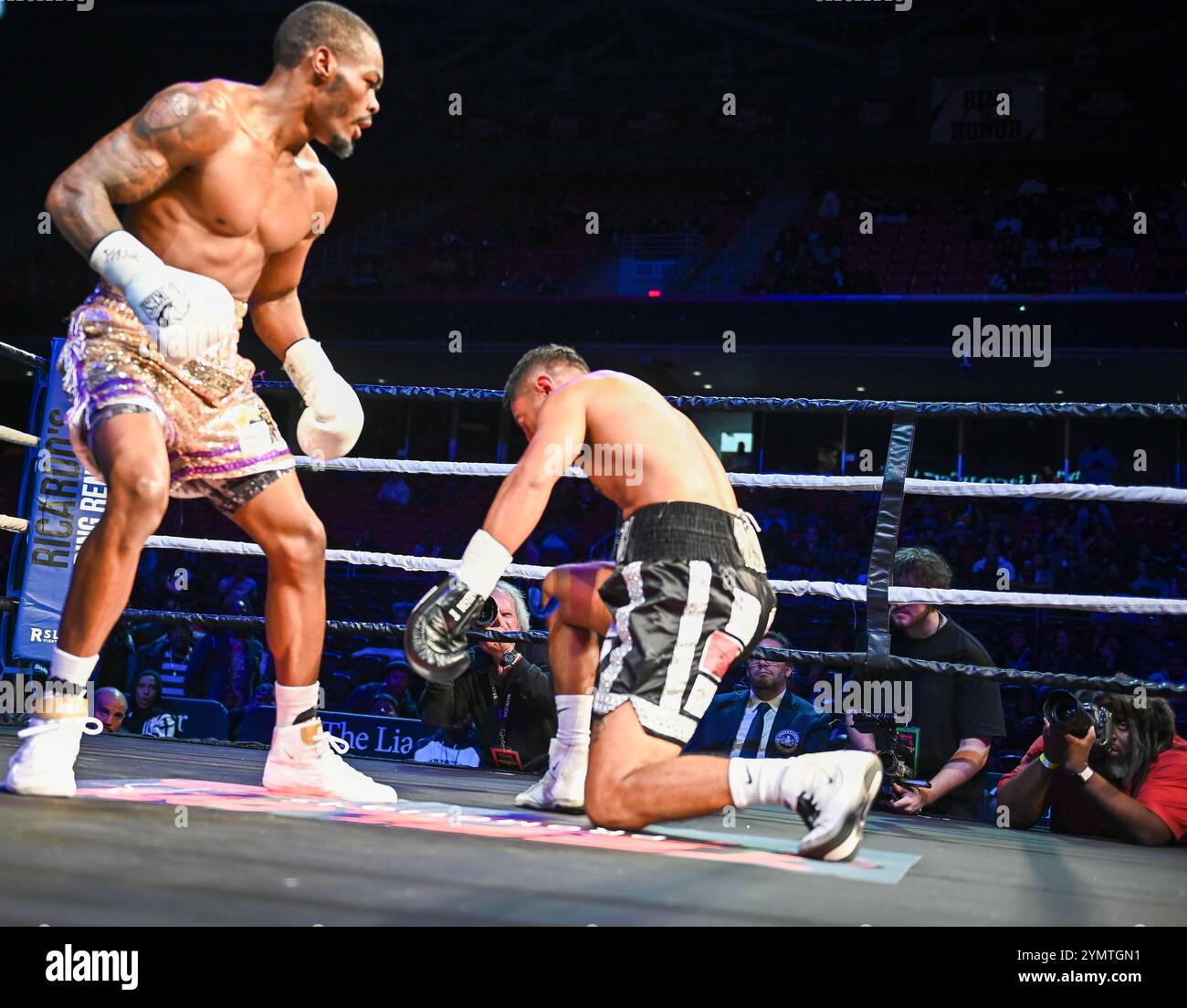 Philadelphia, Pennsylvania, USA. 22nd Nov, 2024. Boxer, RASHEEN 'Suga ...