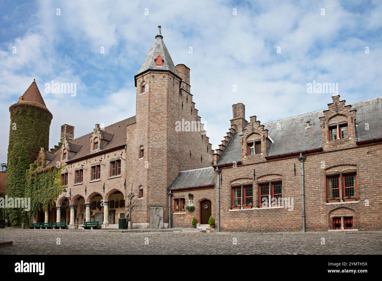 View of medieval castle in Bruges, Belgium Stock Photo - Alamy
