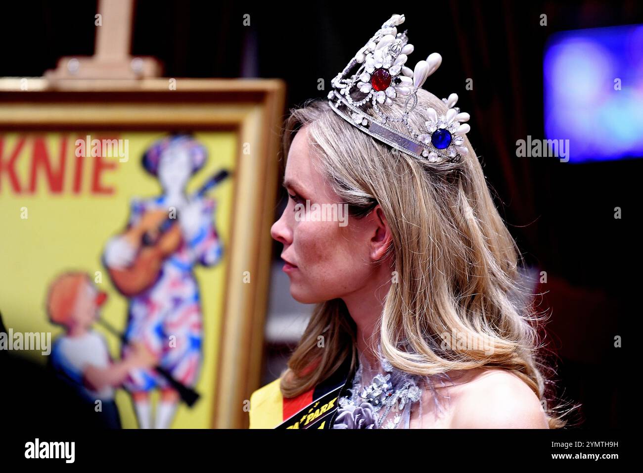 28 years Policewoman Nadine Berneis wins this Years Miss Germany 2019 ...