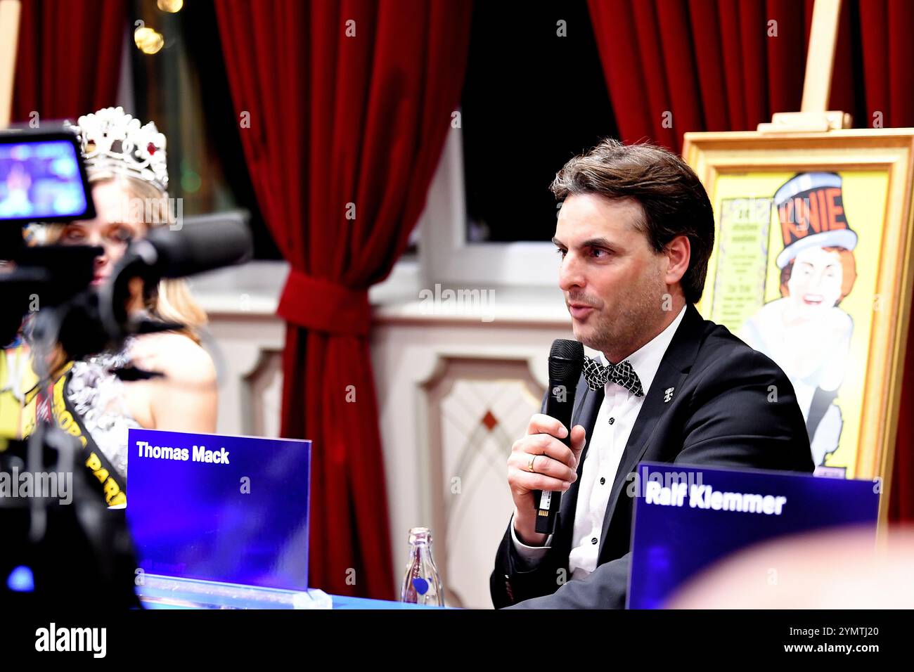 28 years Policewoman Nadine Berneis wins this Years Miss Germany 2019 ...