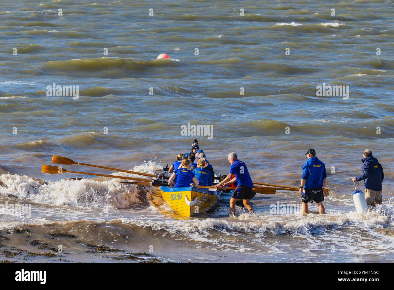 Pilot gig coming into Clevedon Slipway to change crews with choppy seas ...