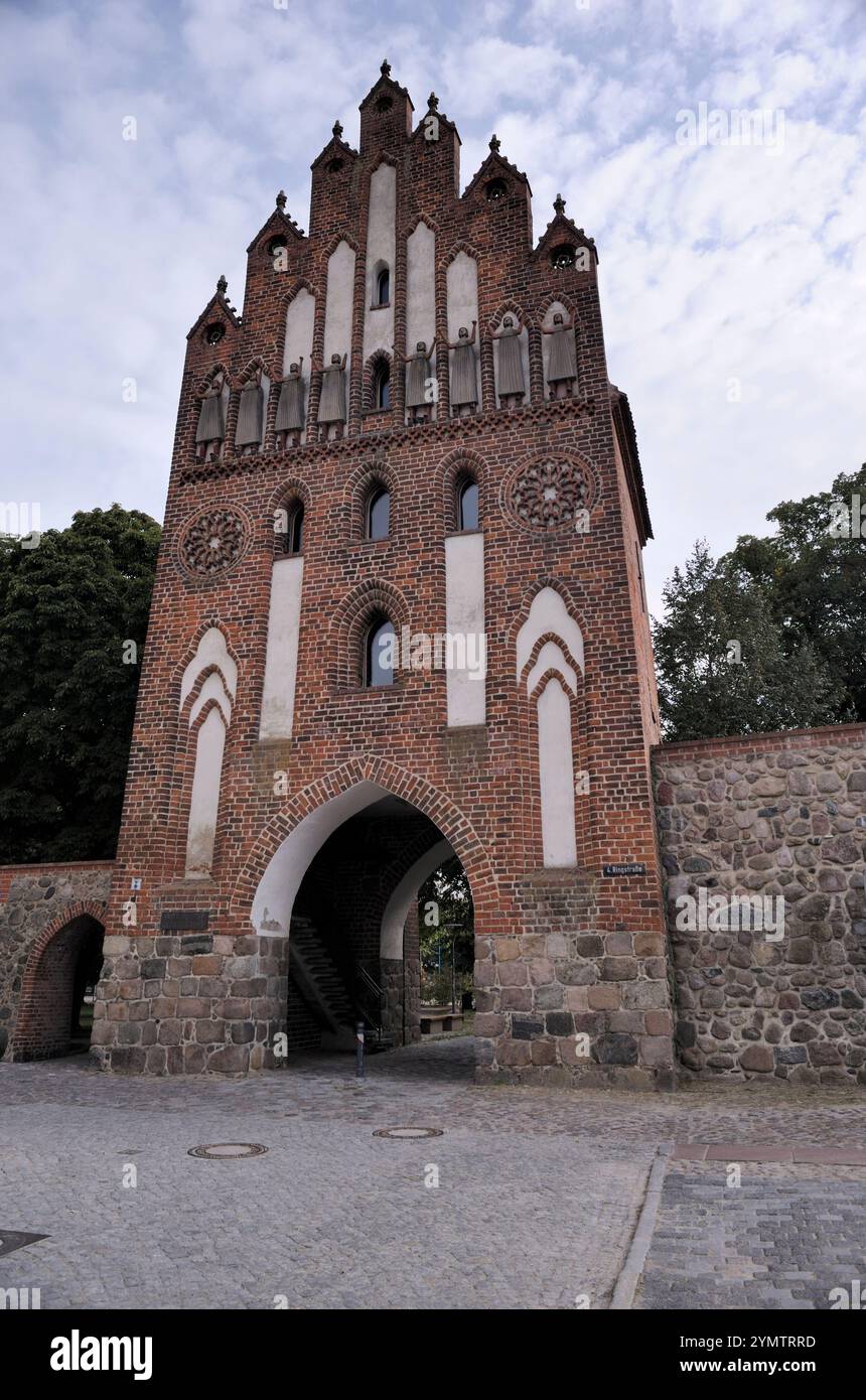 Neubrandenburg neues tor hi-res stock photography and images - Alamy