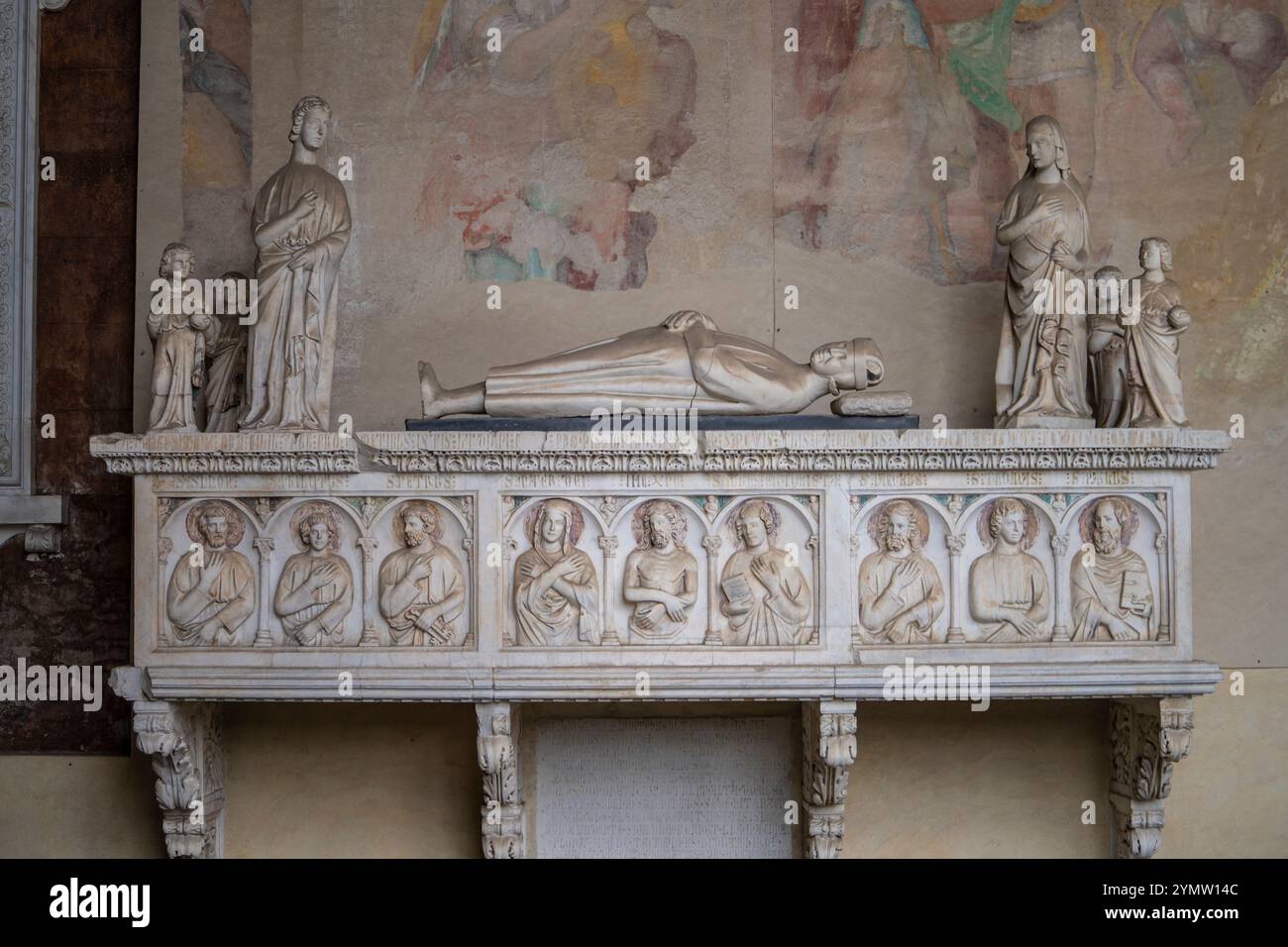 Beautiful details on marble sculptures, statues and tombs in The ...