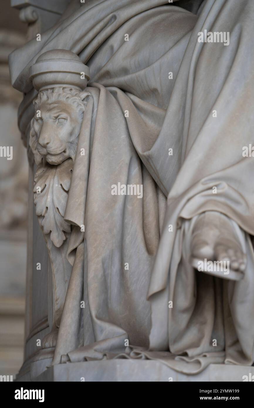 Beautiful details on marble sculptures, statues and tombs in The ...