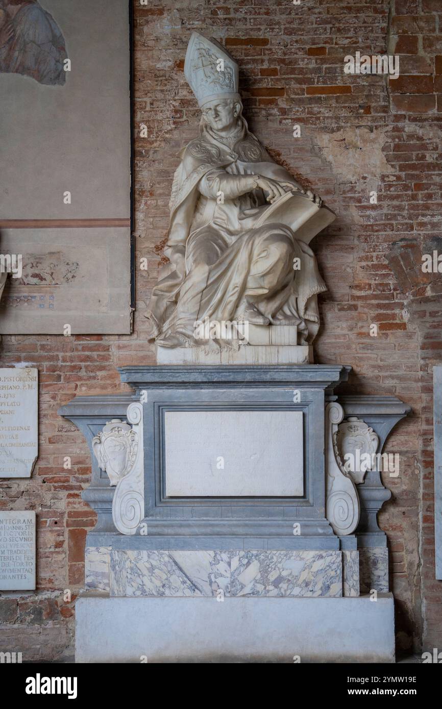 Beautiful details on marble sculptures, statues and tombs in The ...