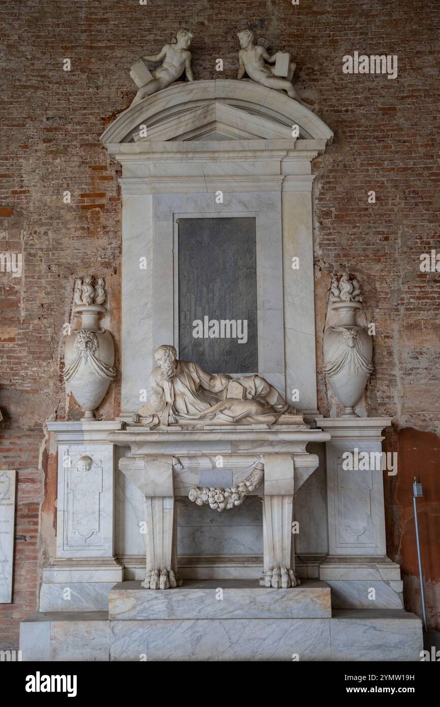 Beautiful details on marble sculptures, statues and tombs in The ...