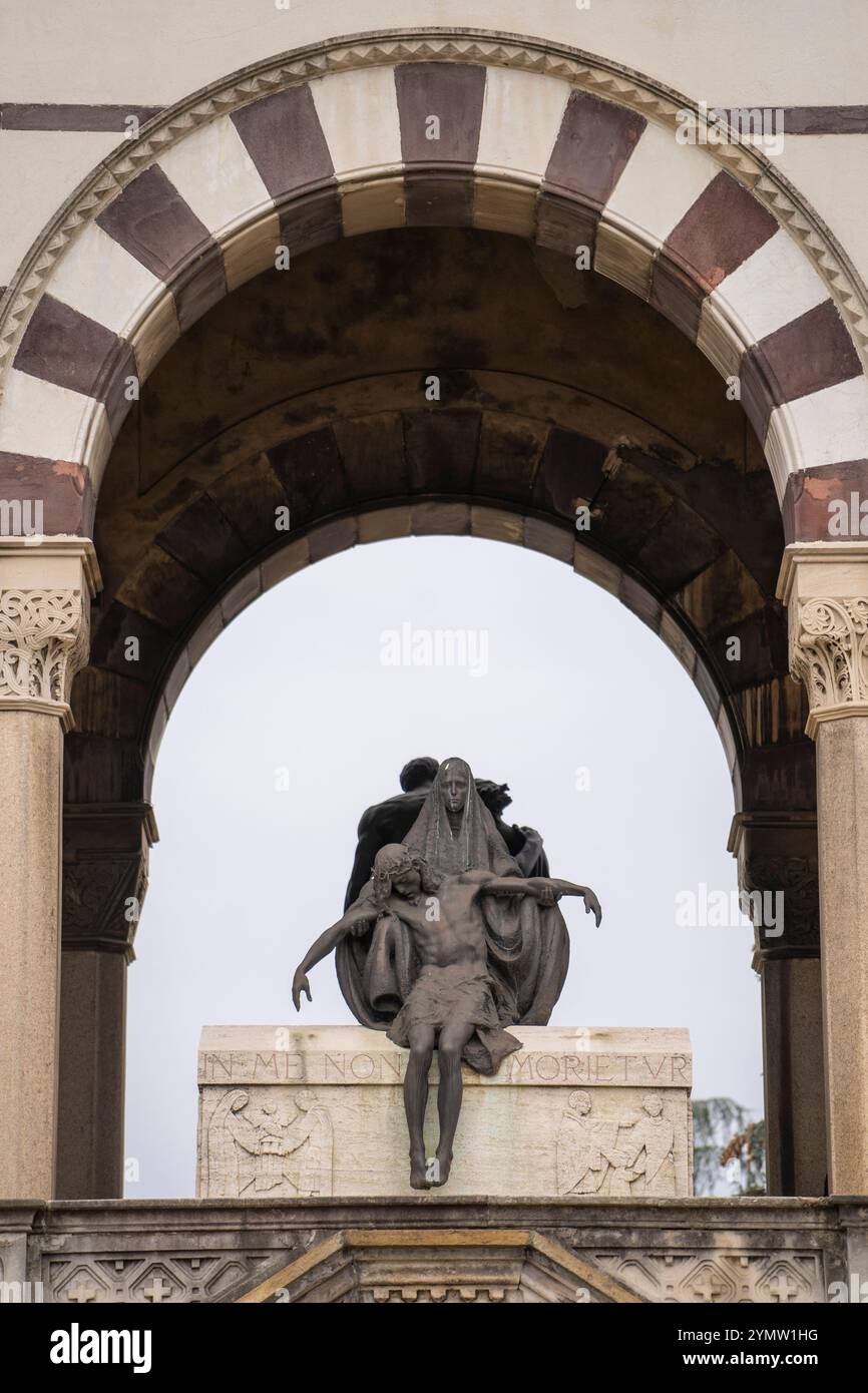 A gallery in the Monumental cemetery in Milan. (Cimitero Monumentale di ...