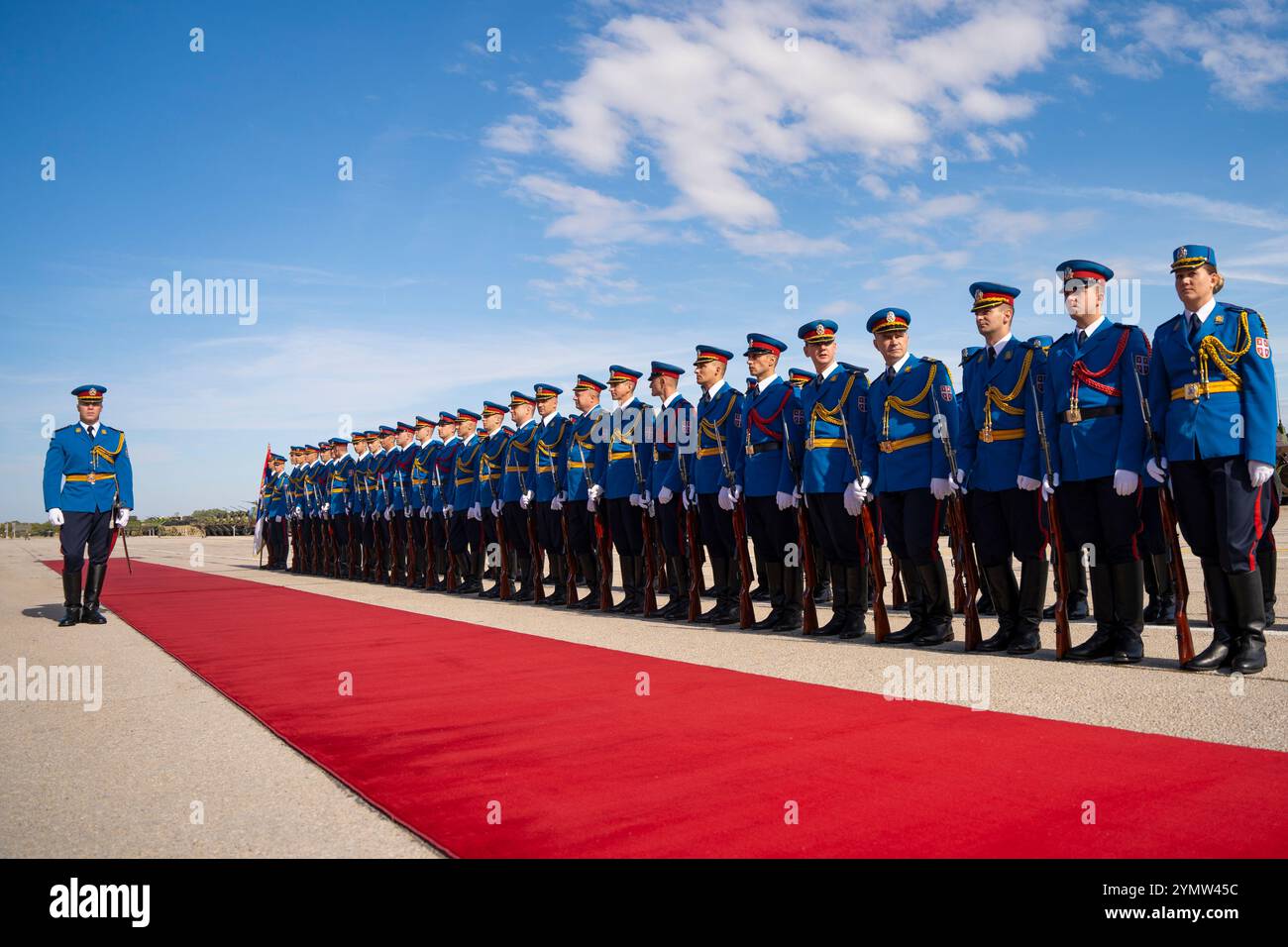 Presentation of Serbian Armed Forces. Welcoming ceremony of honorary ...