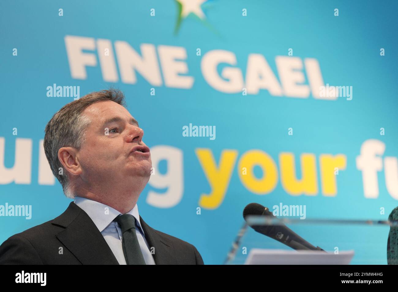 RETRANSMITTED CORRECTING PHOTOGRAPHERS BYLINE Fine Gael's Paschal ...