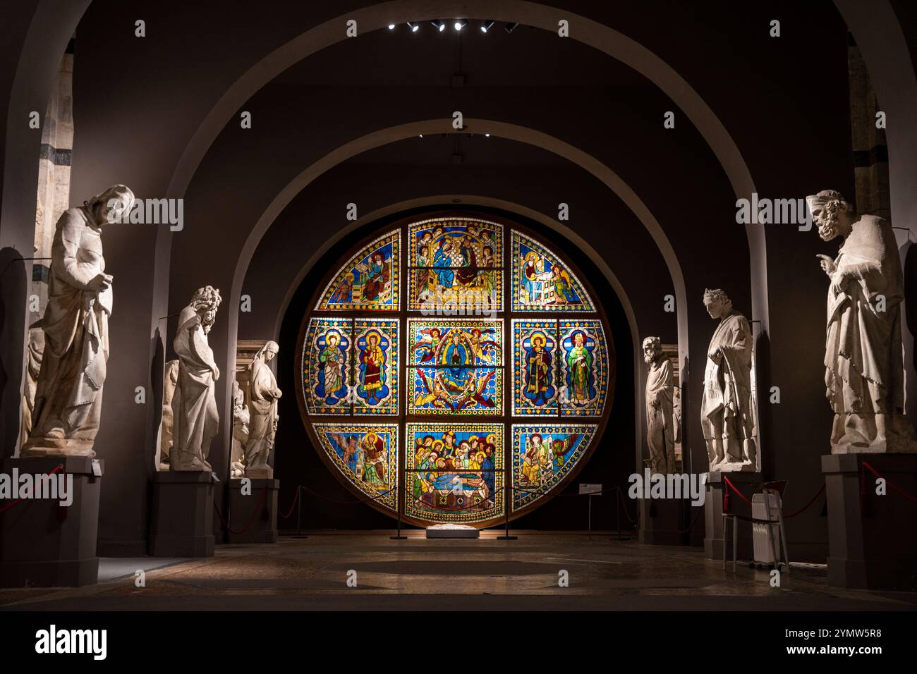 Beautiful Stained Glass Round Window and Gothic Statues in Opera delle ...