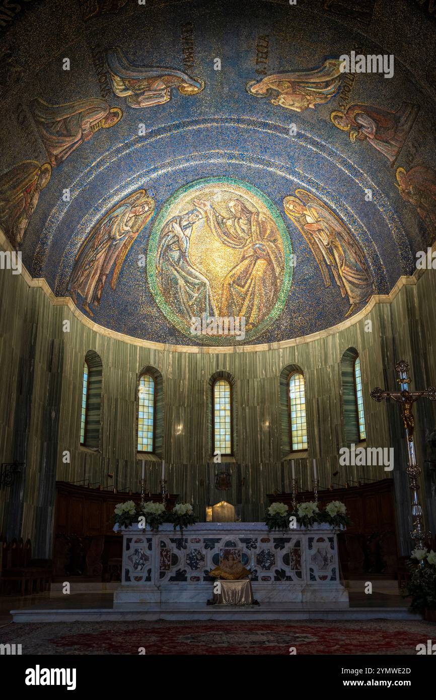 Interior view of the Saint Justus Trieste Cathedral (Basilica ...