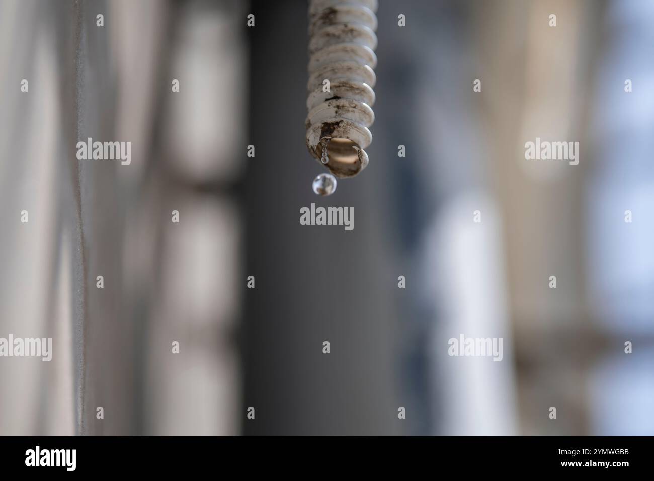 Air conditioner dripping water hi-res stock photography and images - Alamy