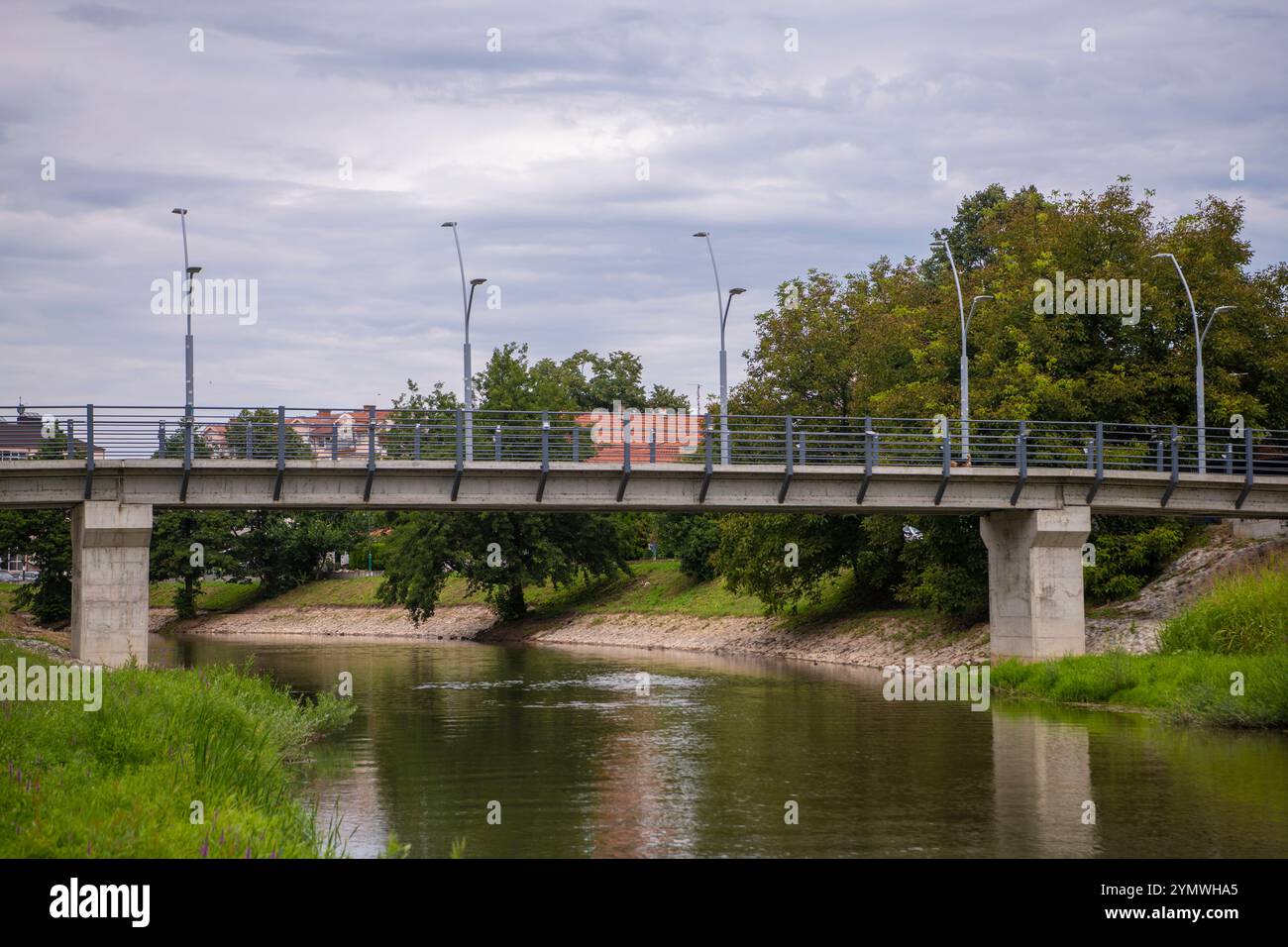 Canal bridge reflection crossing hi-res stock photography and images ...