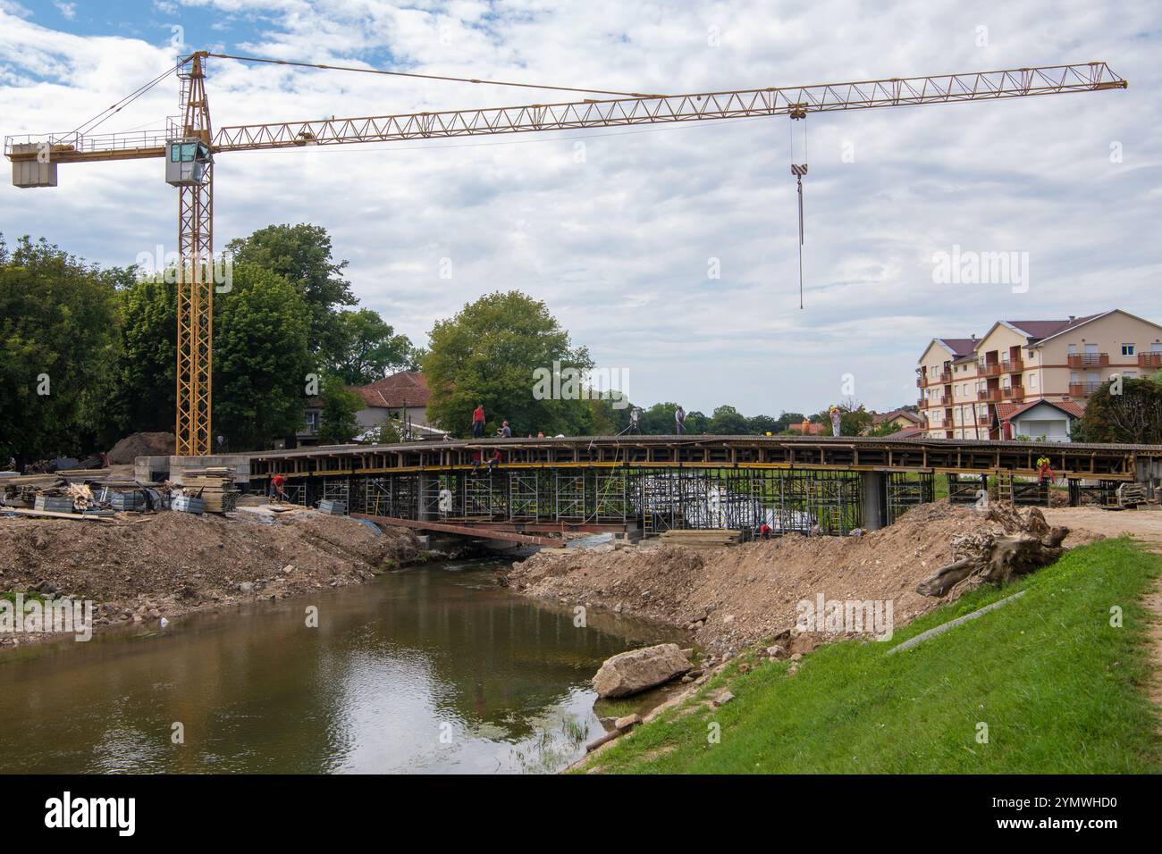 Bridge construction progress over river hi-res stock photography and ...