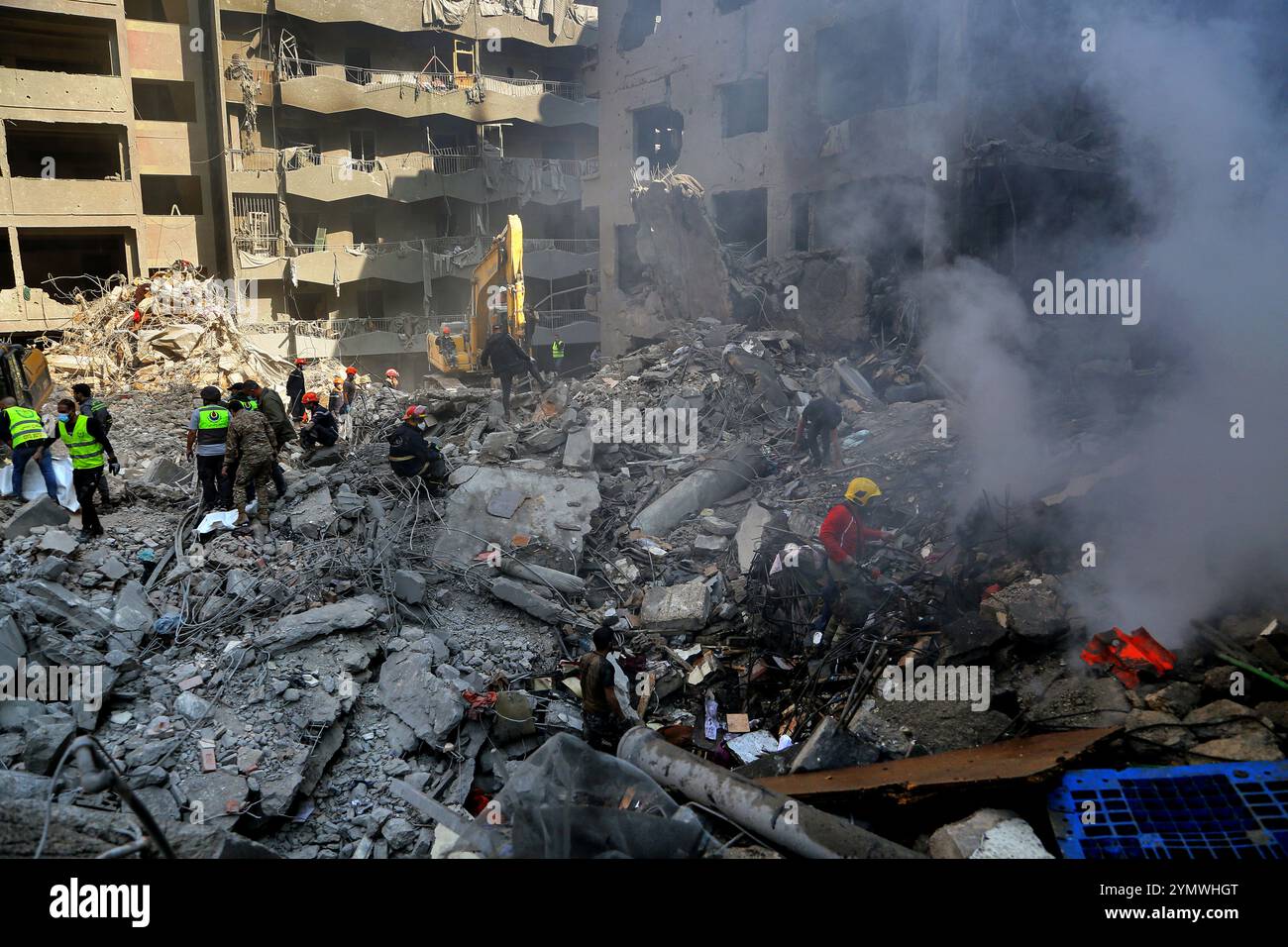 Beirut, Beirut, Lebanon. 23rd Nov, 2024. Lebanese civil defense ...