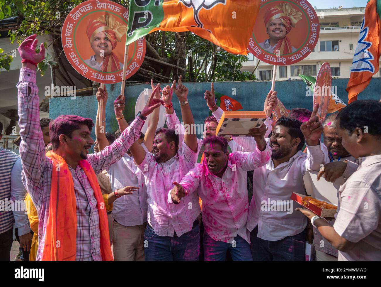 Mumbai, India. 23rd Nov, 2024. MUMBAI, INDIA - NOVEMBER 23: BJP party workers celebrate victory ...