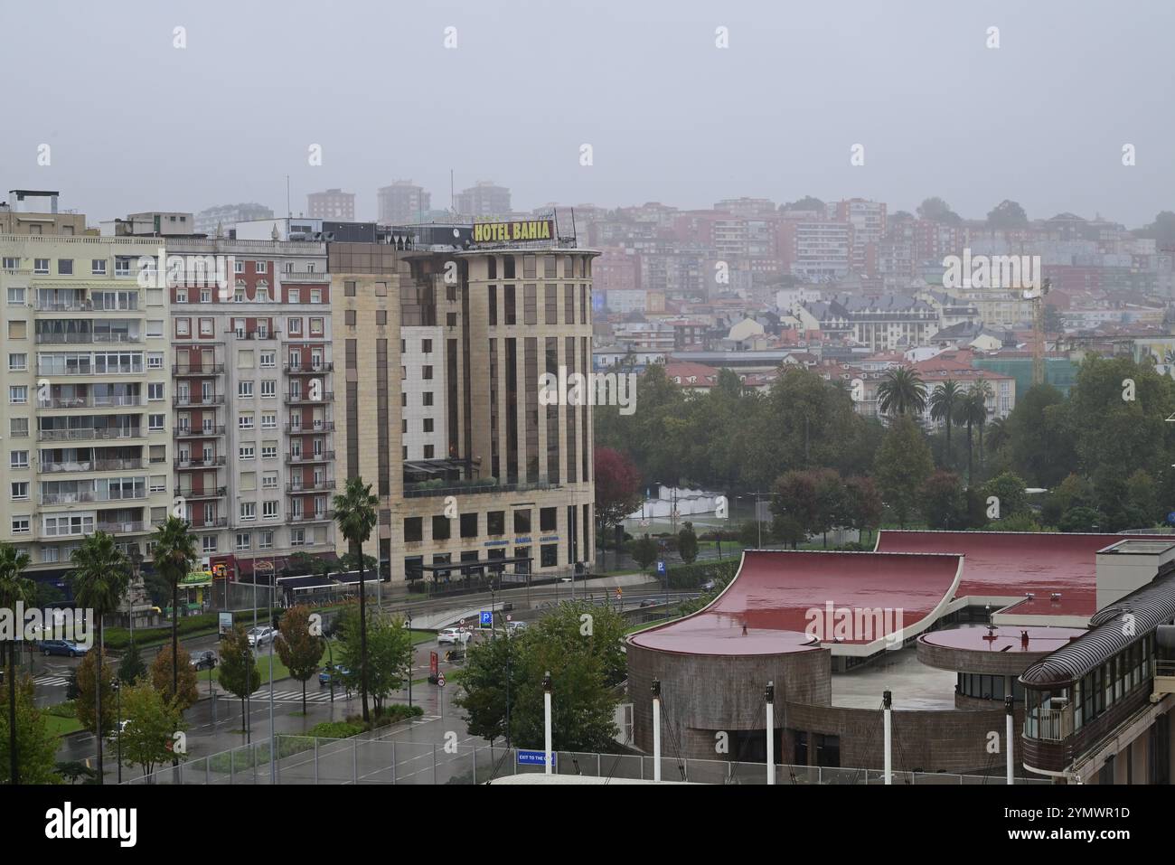 Wet santander hi-res stock photography and images - Alamy