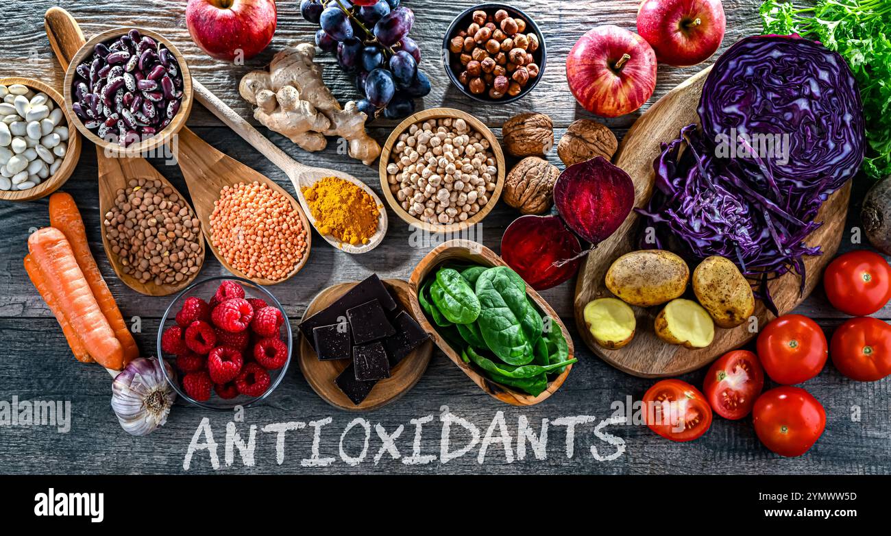 Foods rich in antioxidants. Healthy diet Stock Photo - Alamy