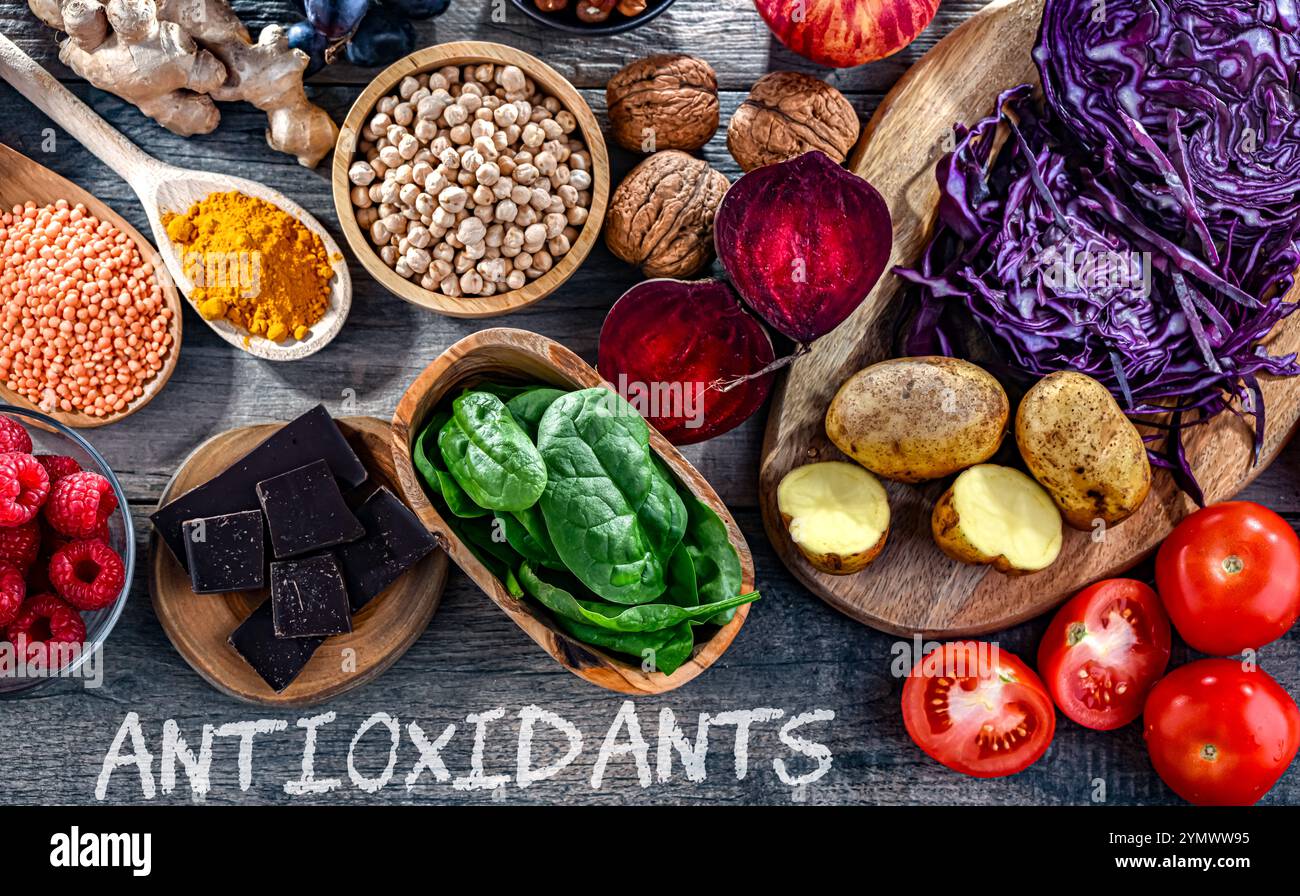 Foods rich in antioxidants. Healthy diet Stock Photo - Alamy