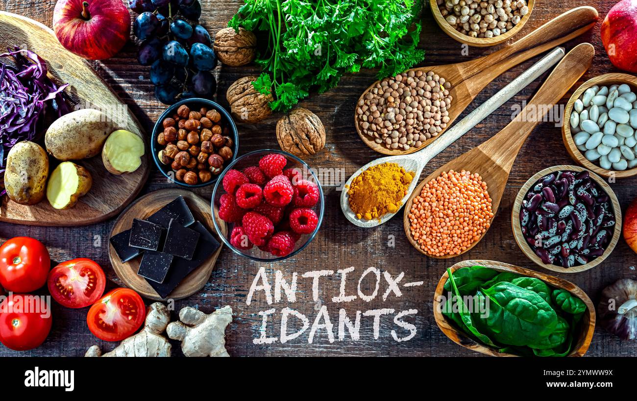 Foods rich in antioxidants. Healthy diet Stock Photo - Alamy