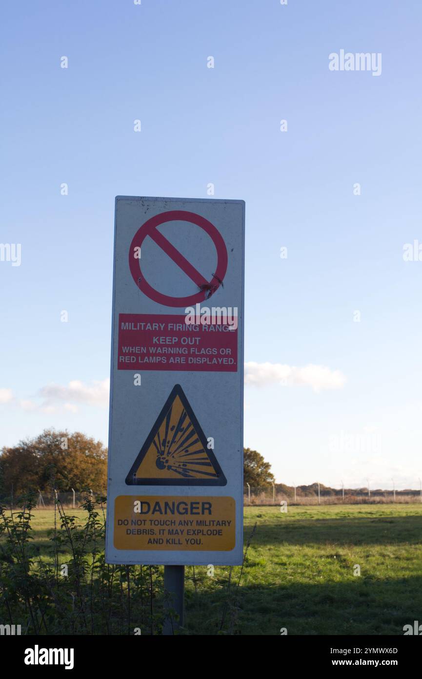 Warning sign Middlewick Ranges in Colchester, used by the MOD for ...