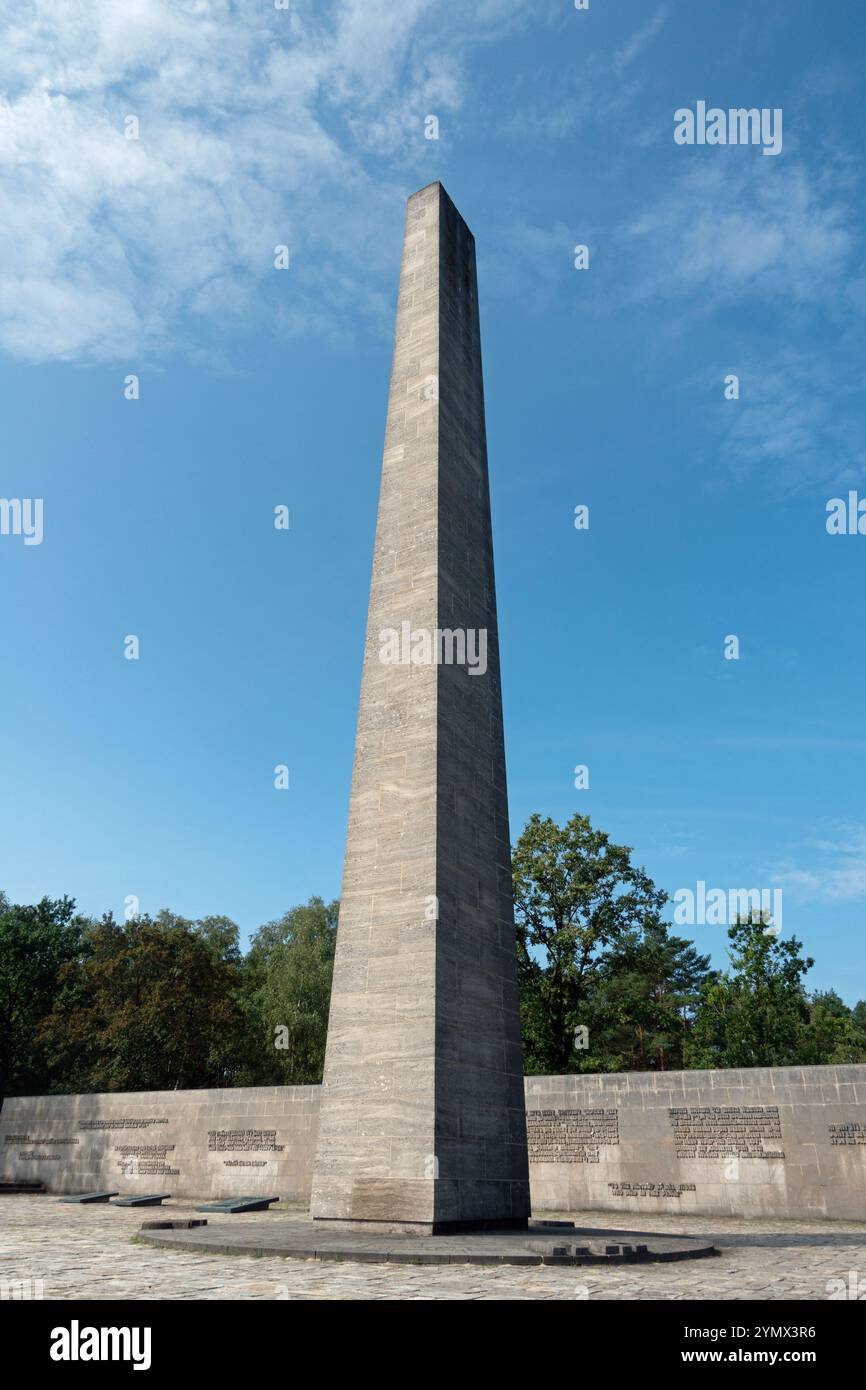 The Obelisk and Inscription Wall at the Bergen-Belsen Memorial site ...