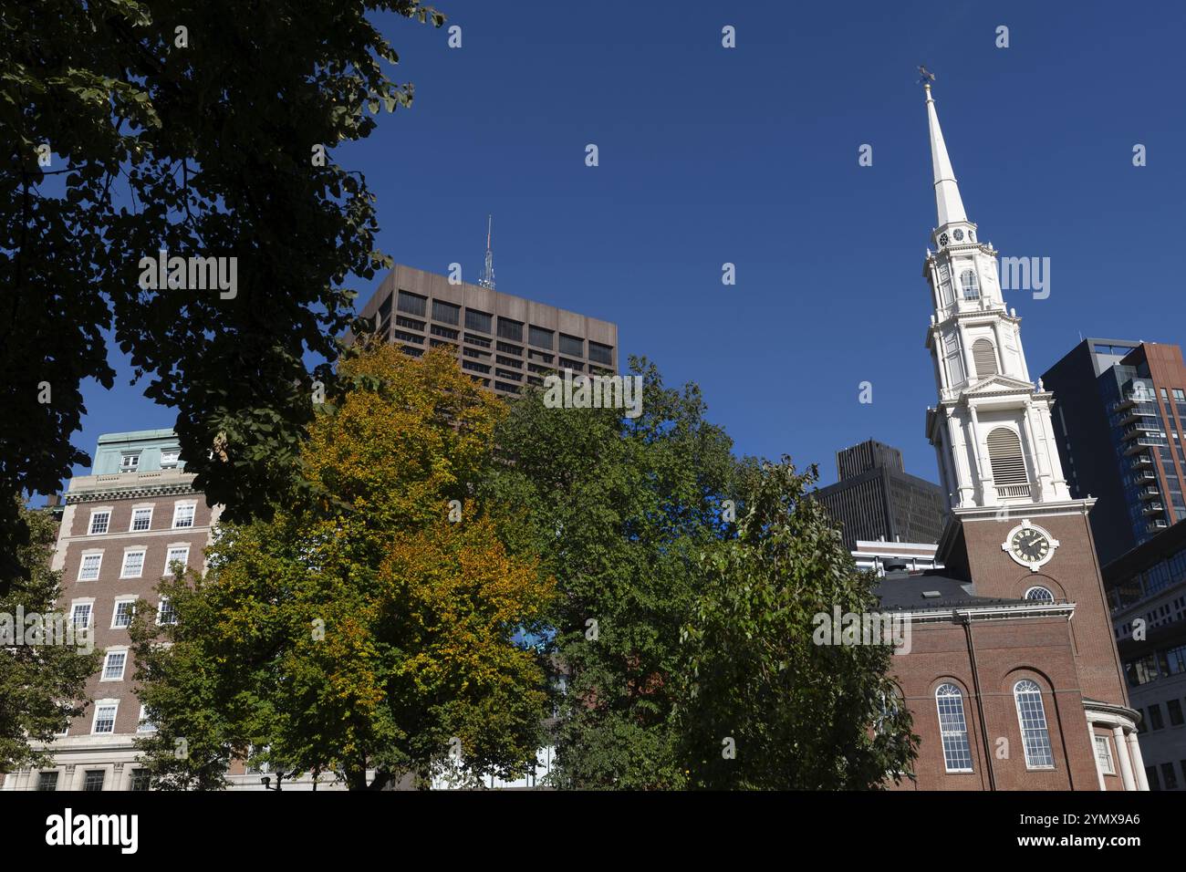 Boston Common, Public Garden, city park in the Autumn, fall foliage ...