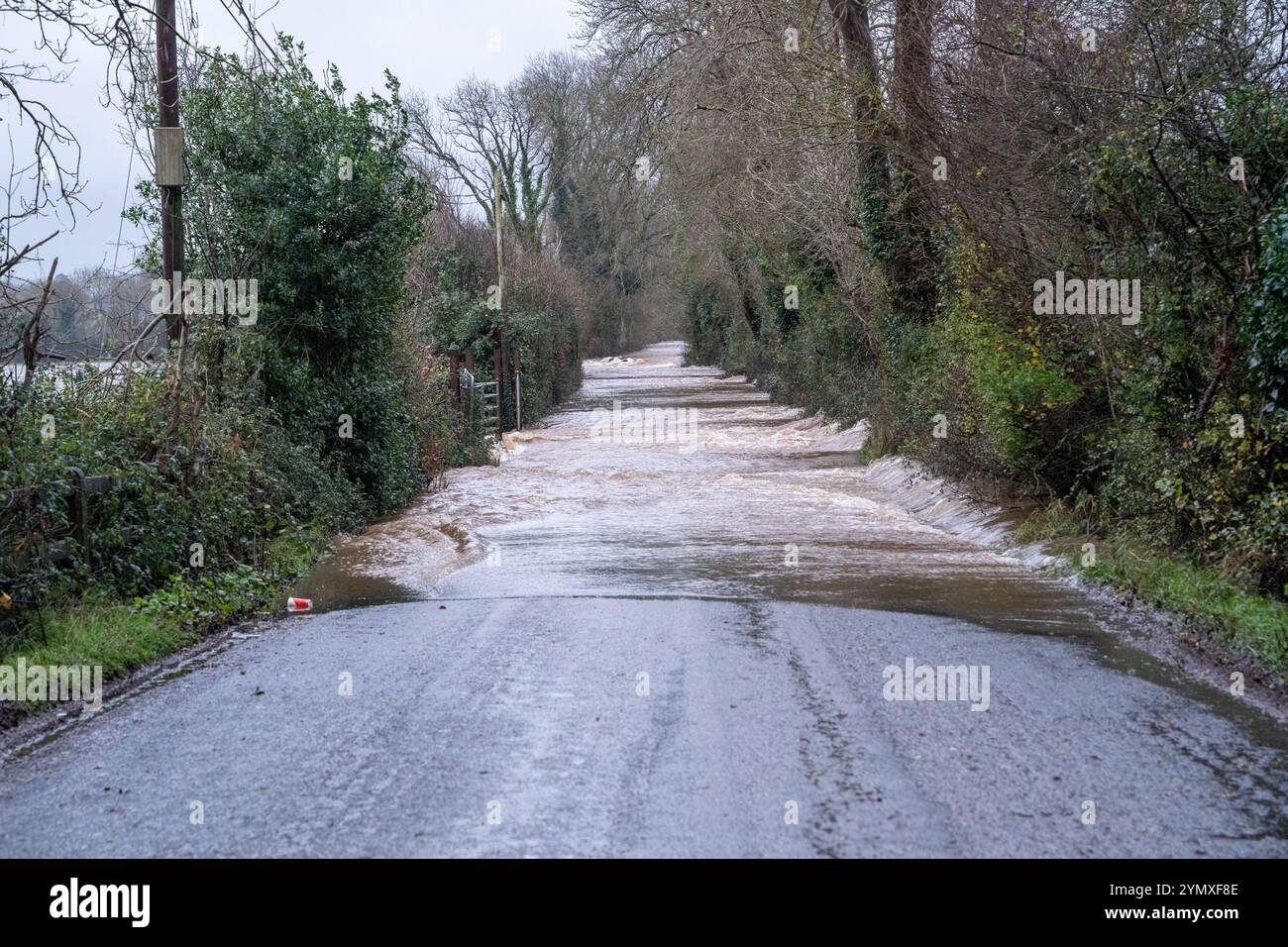 The River Blackwater bursts its banks and floods Mallow Racecourse in ...