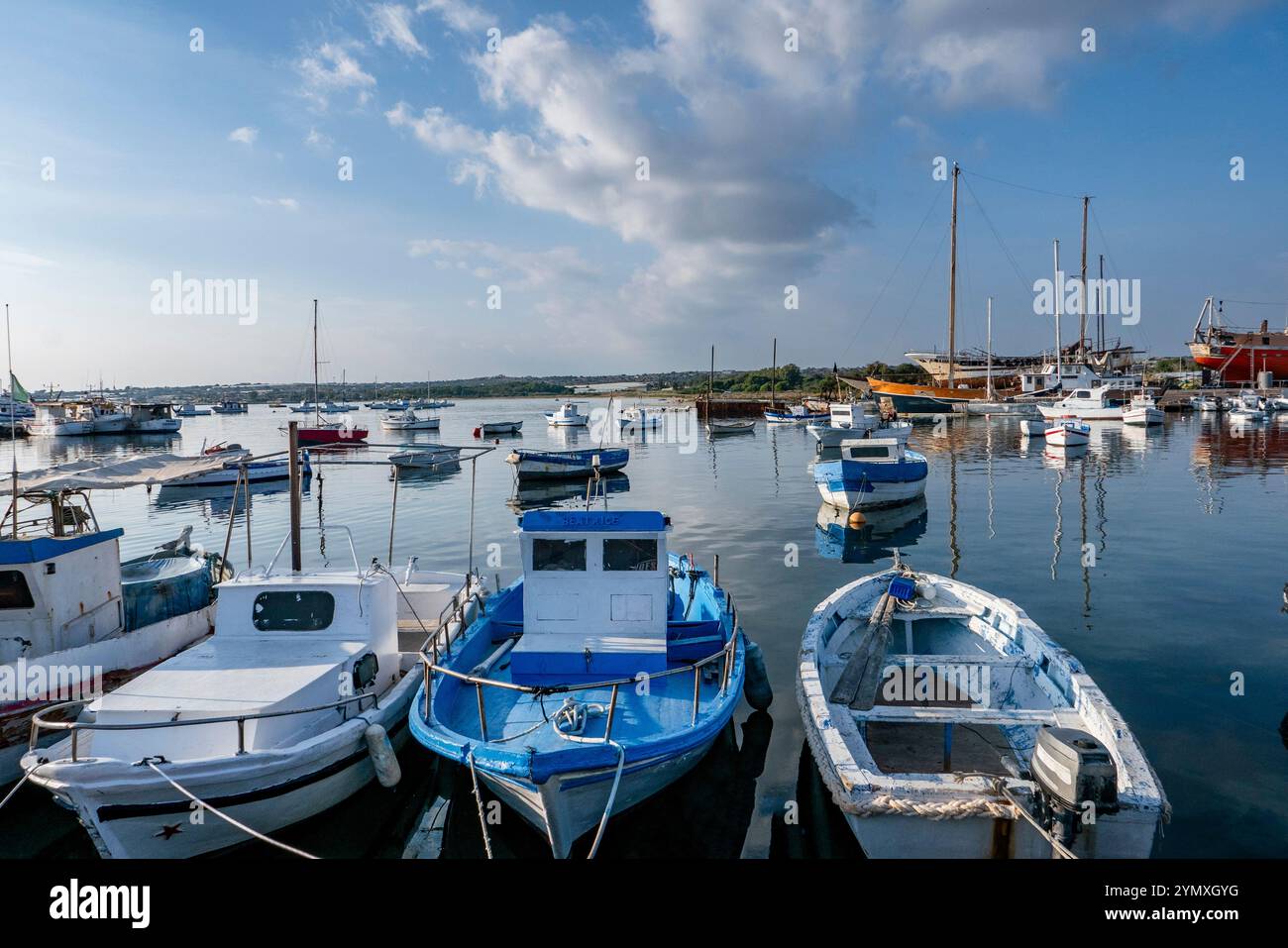 Portopalo di capo passero harbour hi-res stock photography and images ...