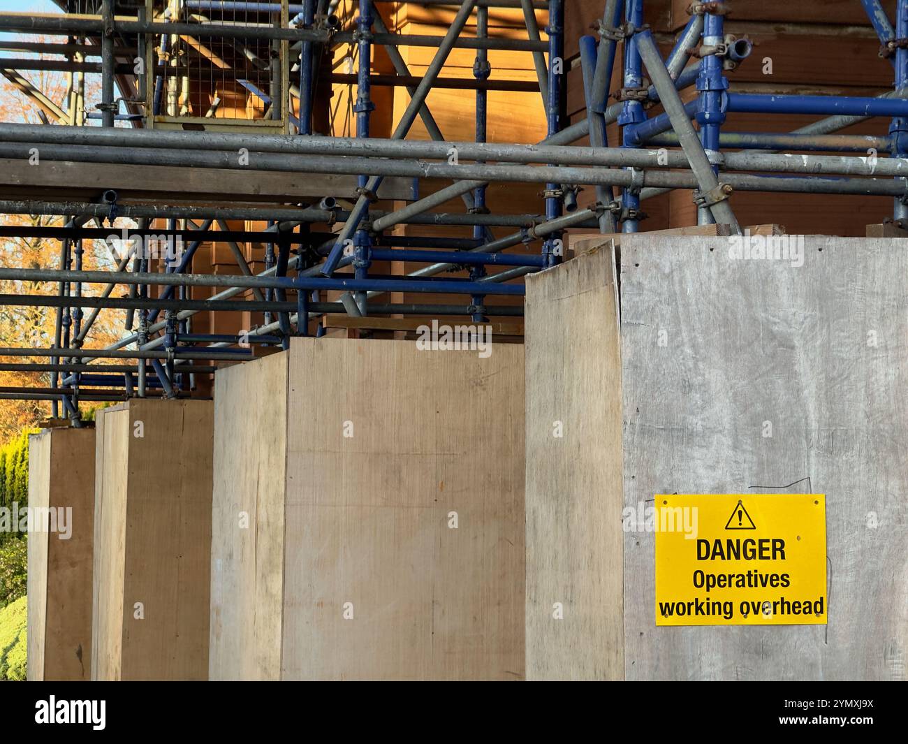 Construction site health and safety sign on fence Stock Photo - Alamy